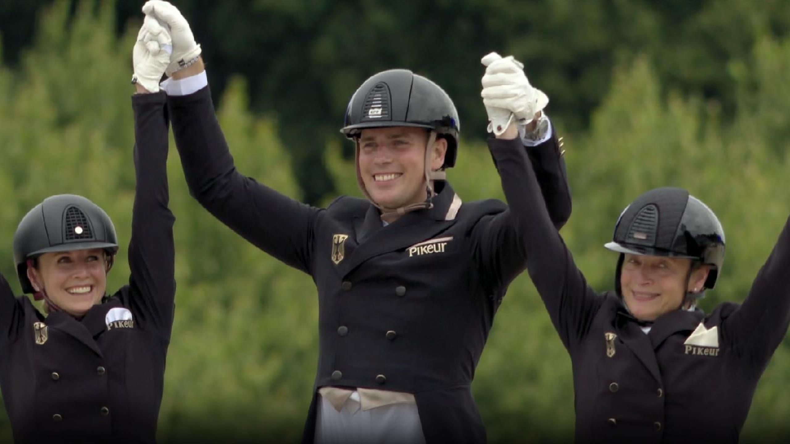 Olympia 2024 - Dressur: Team Deutschland gewinnt zum 15. Gold bei ...