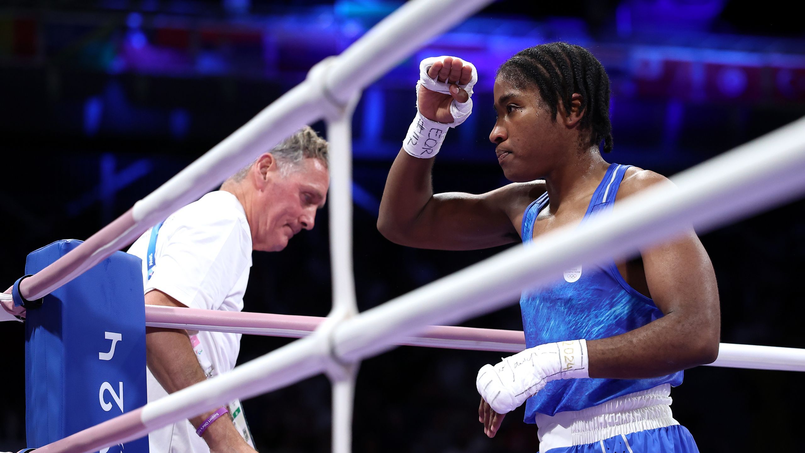 Olympia 2024: Cindy Ngamba sichert dem IOC-Flüchtlingsteam im Boxen die ...