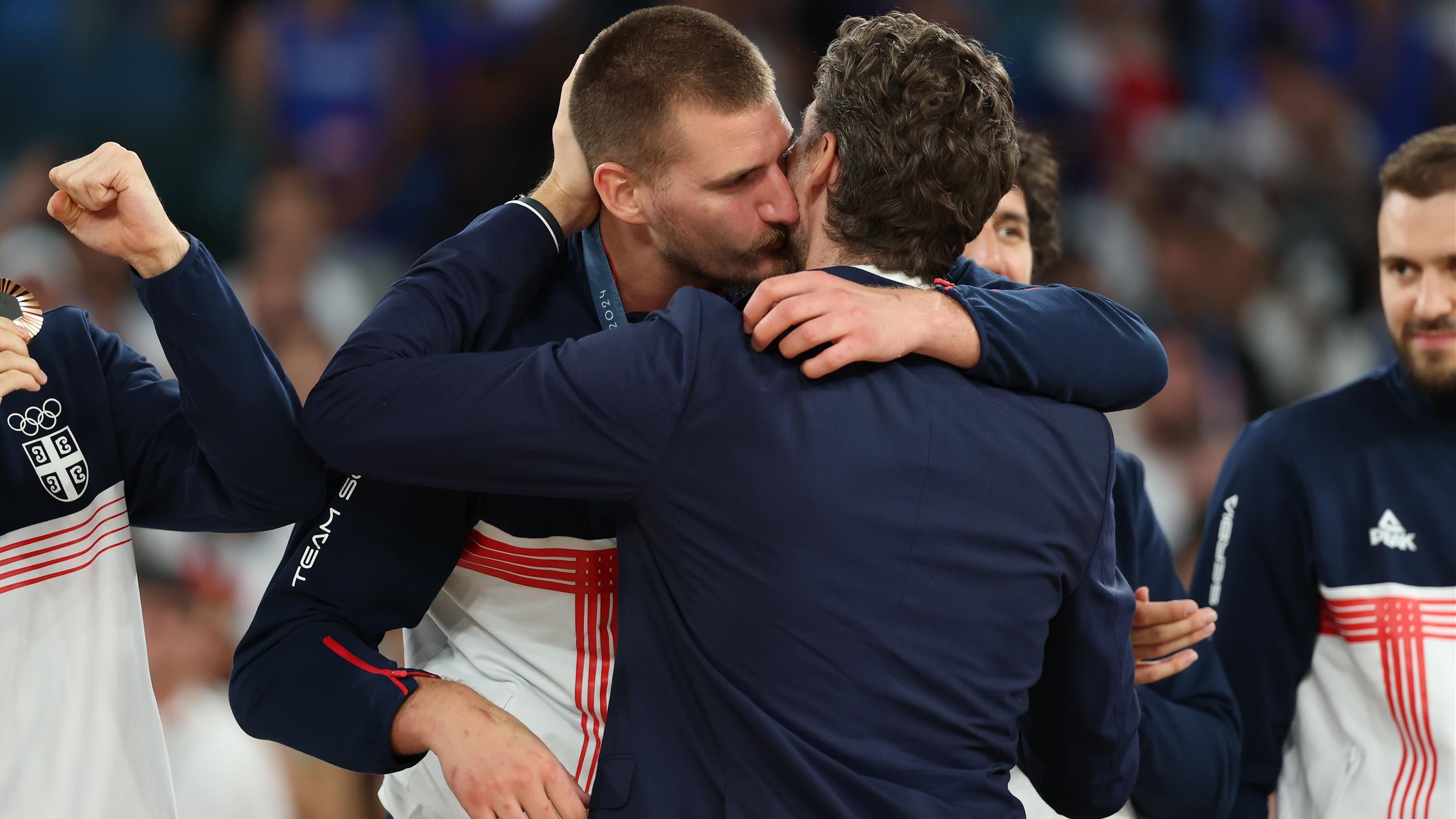 Juegos Olímpicos París 2024 | El abrazo de dos campeones: Jokic mostró ...