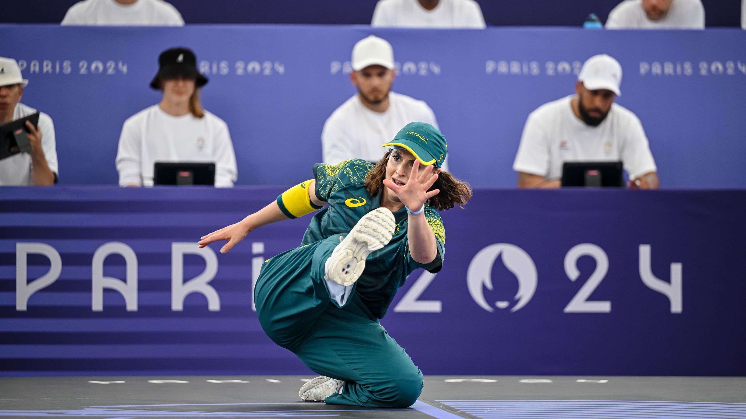 Ricordate la breakdancer Raygun, Rachael Gunn? Dal flop delle Olimpiadi ...