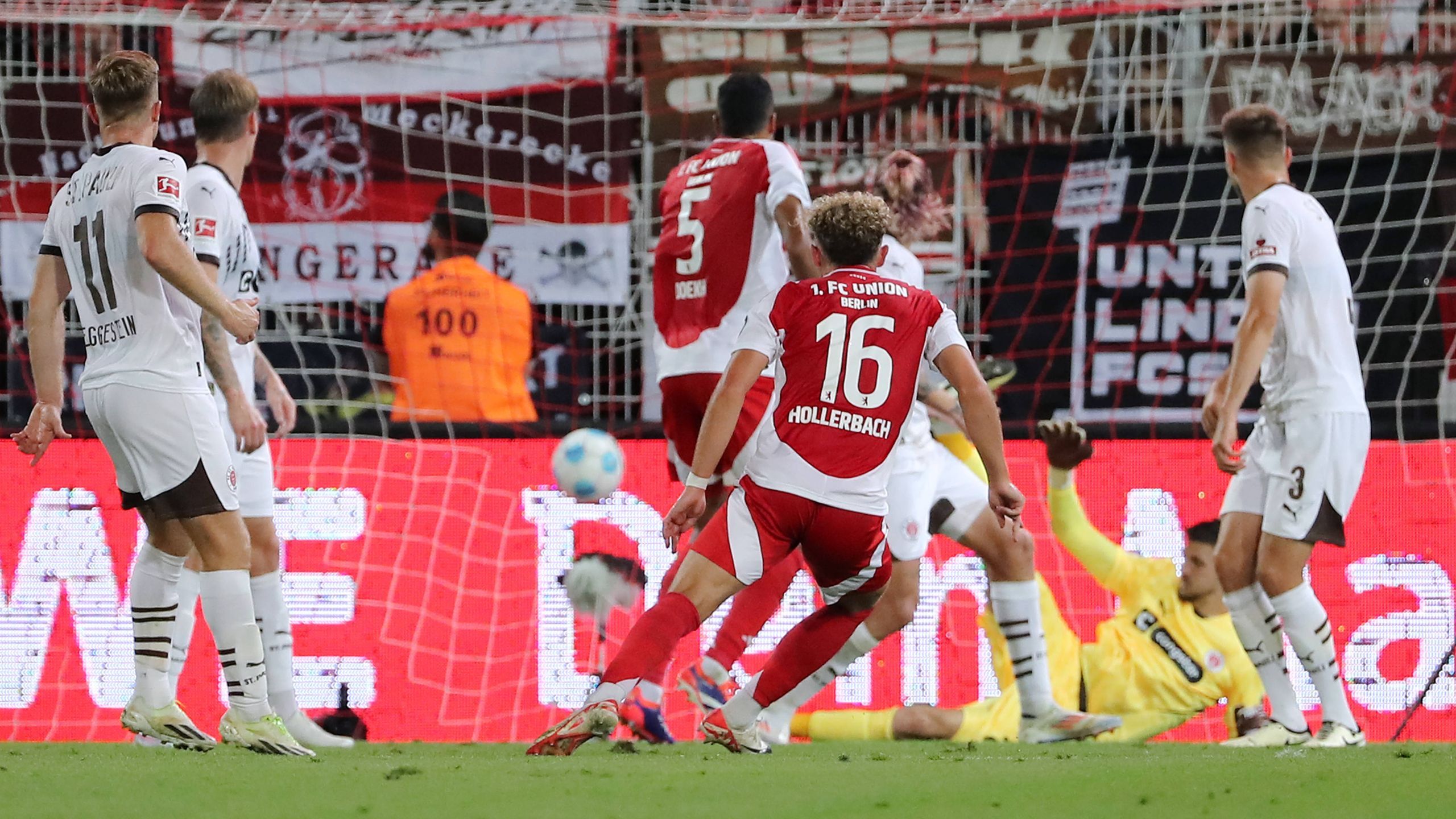 Benedict Hollerbach schießt 1. FC Union Berlin zum Sieg - Aufsteiger FC ...