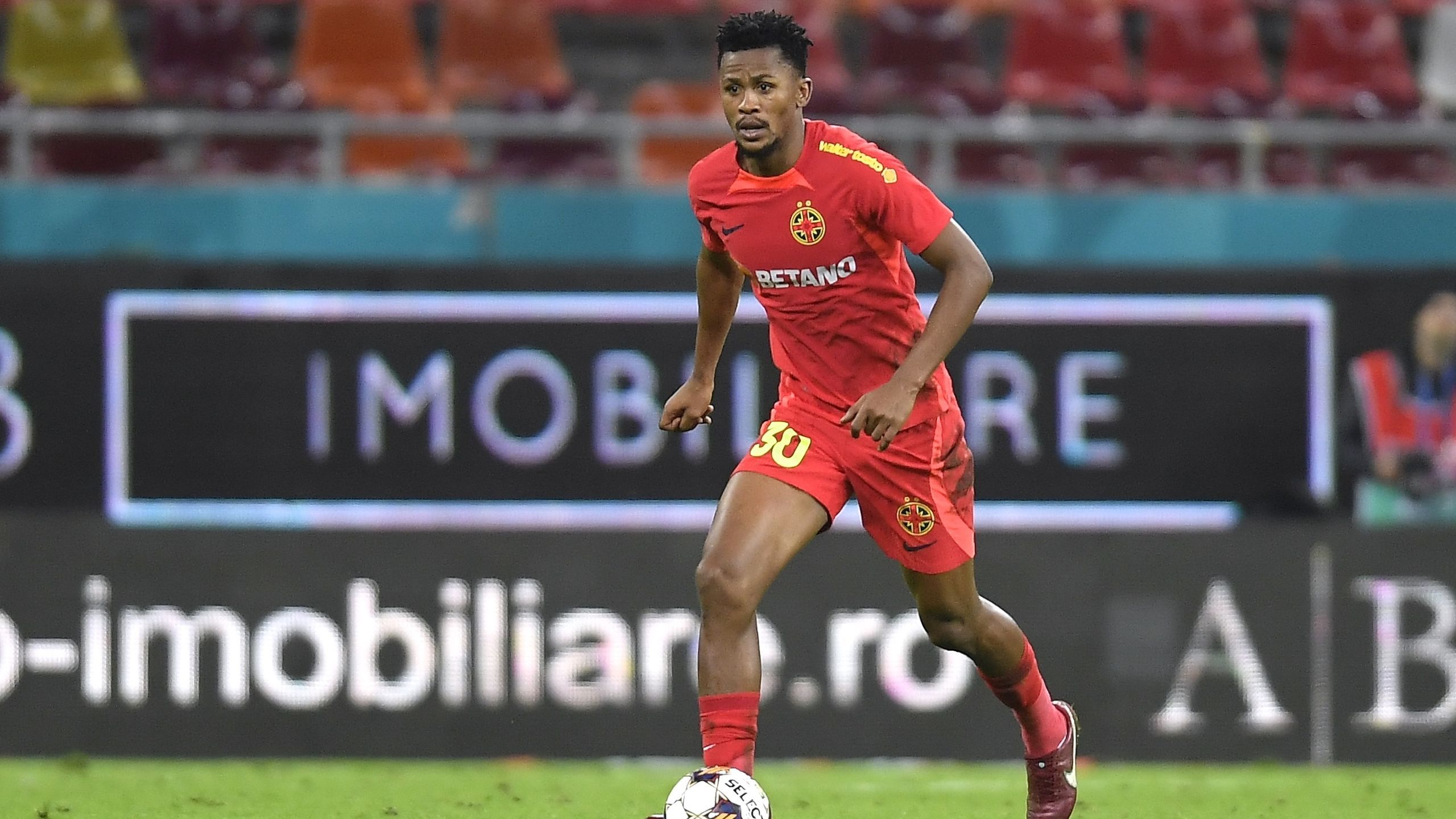 FCSB - UTA Arad 2-0 | Ngezana și Băluță au adus victoria campioanei în ...