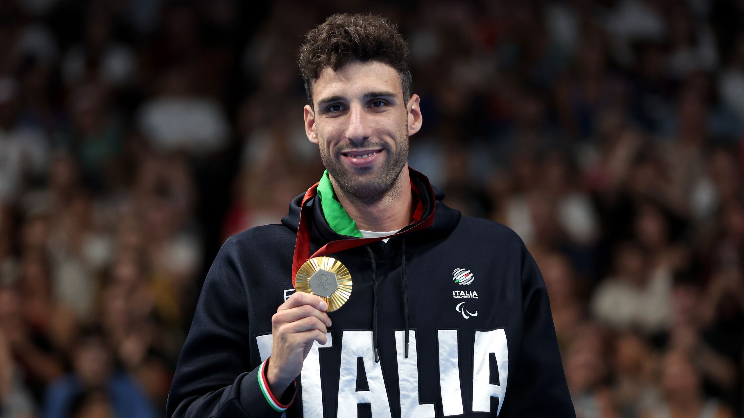 Stefano Raimondi pazzesco! Oro da urlo nei 100 stile libero S10 ...