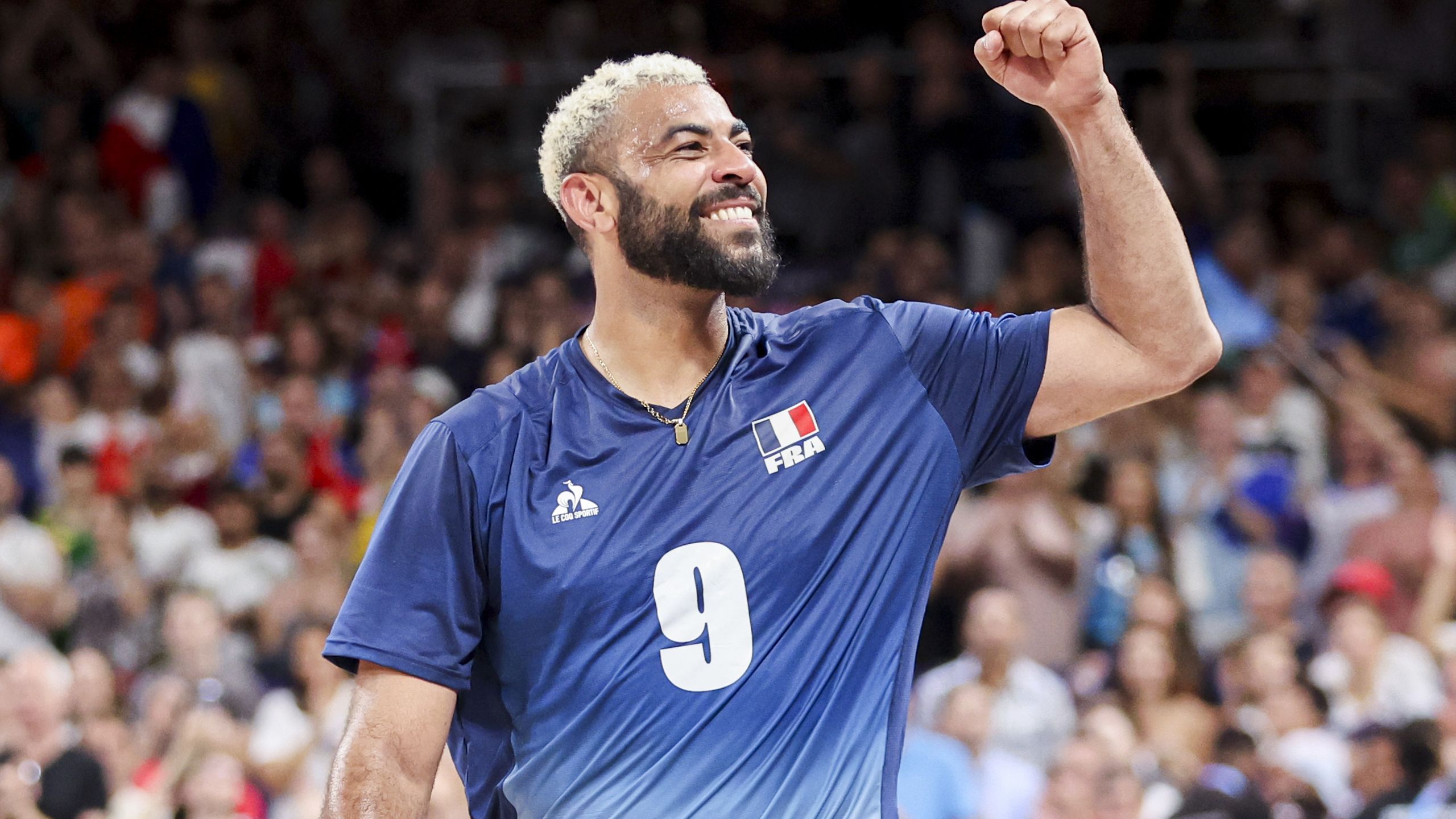 Volley: la star des Bleus Earvin Ngapeth signe pour deux ans à Tours à ...
