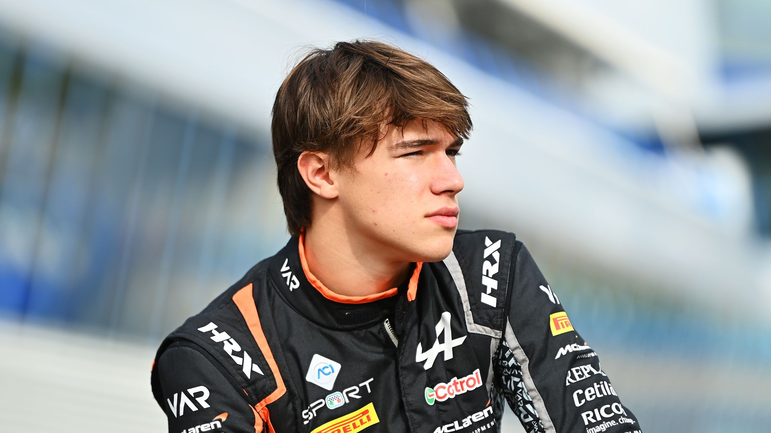 Chi è Brando Badoer, il pilota italiano della McLaren, figlio dell'ex ...