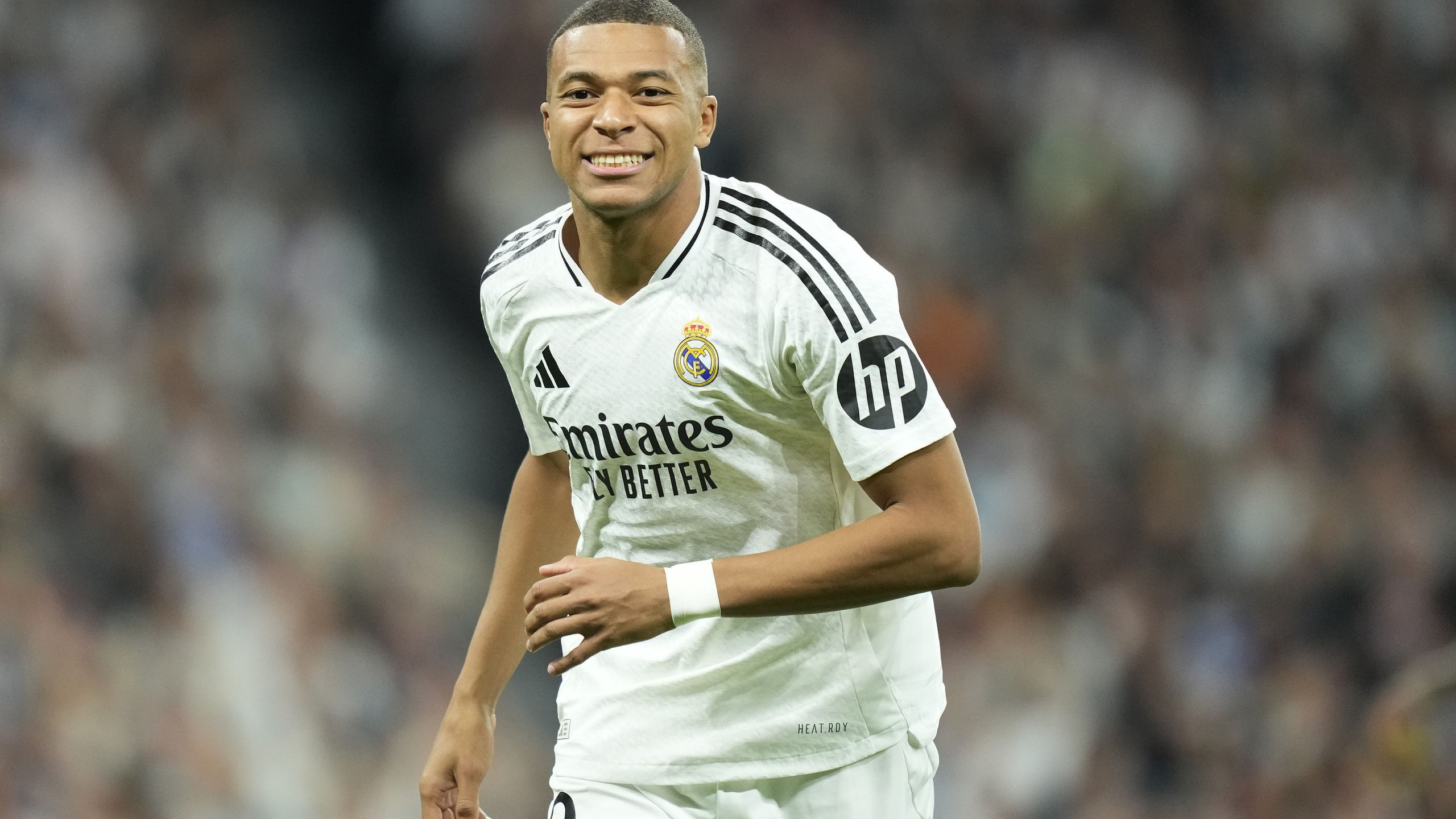 Liga | Kylian Mbappé titulaire avec le Real Madrid face à Osasuna ...