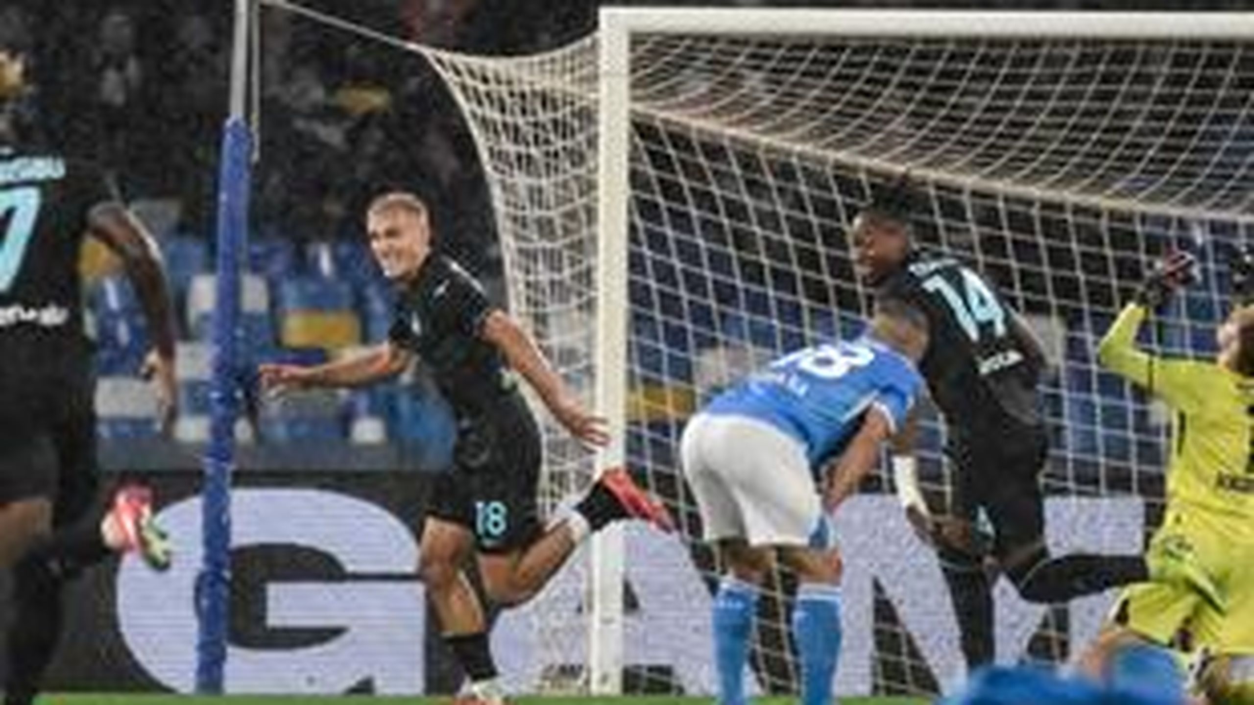 Serie A - Napoli-Lazio 0-1: guizzo di Isaksen al 79', l'Atalanta è ...