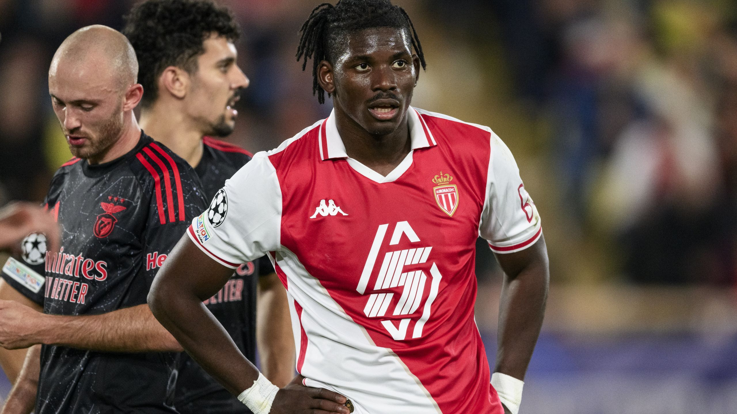 Ligue des champions - 2 buts en C1 à eux trois : qu'est-ce qui cloche ...