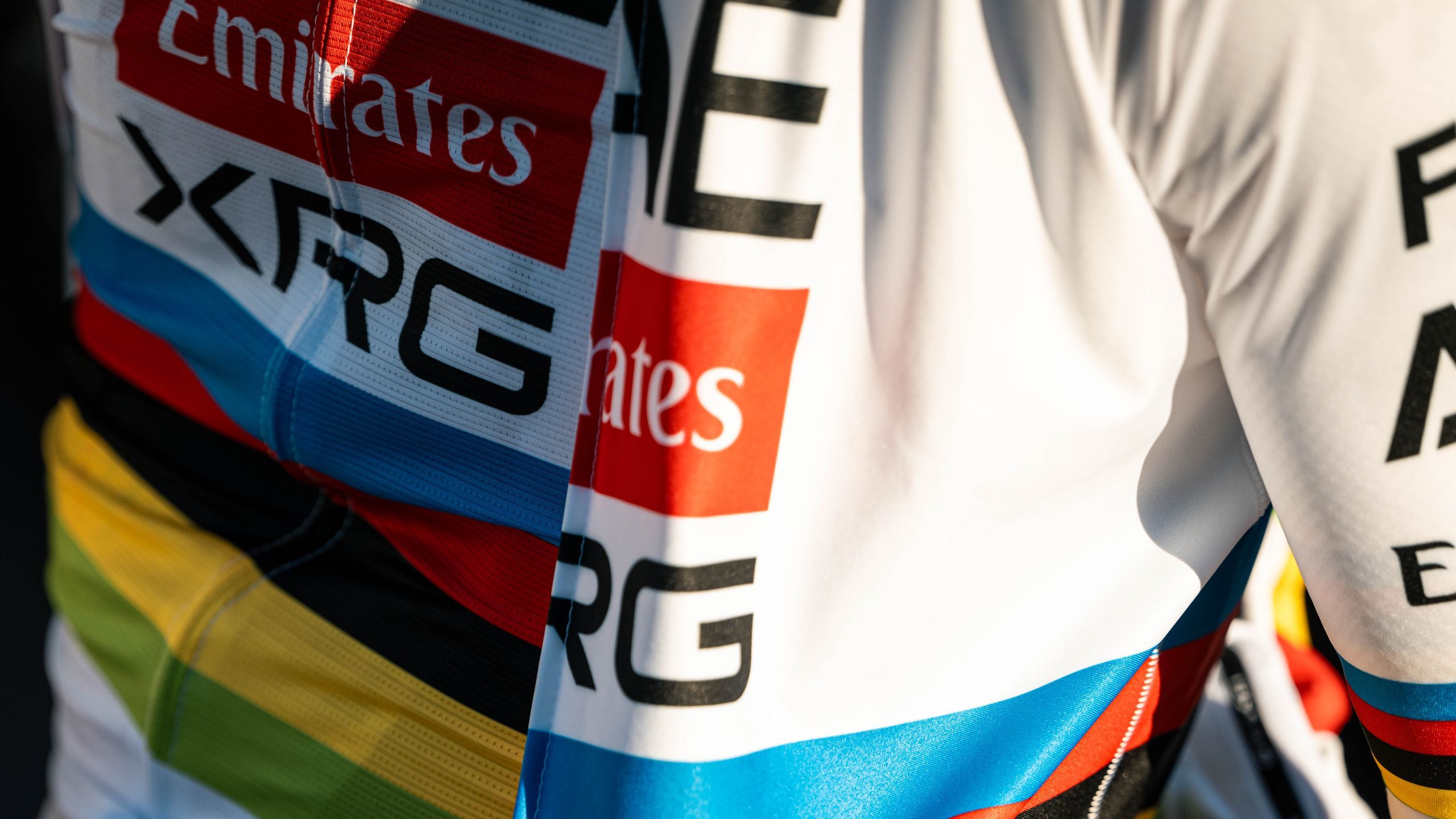 El nuevo diseño y todos los detalles del nuevo maillot arcoíris de ...