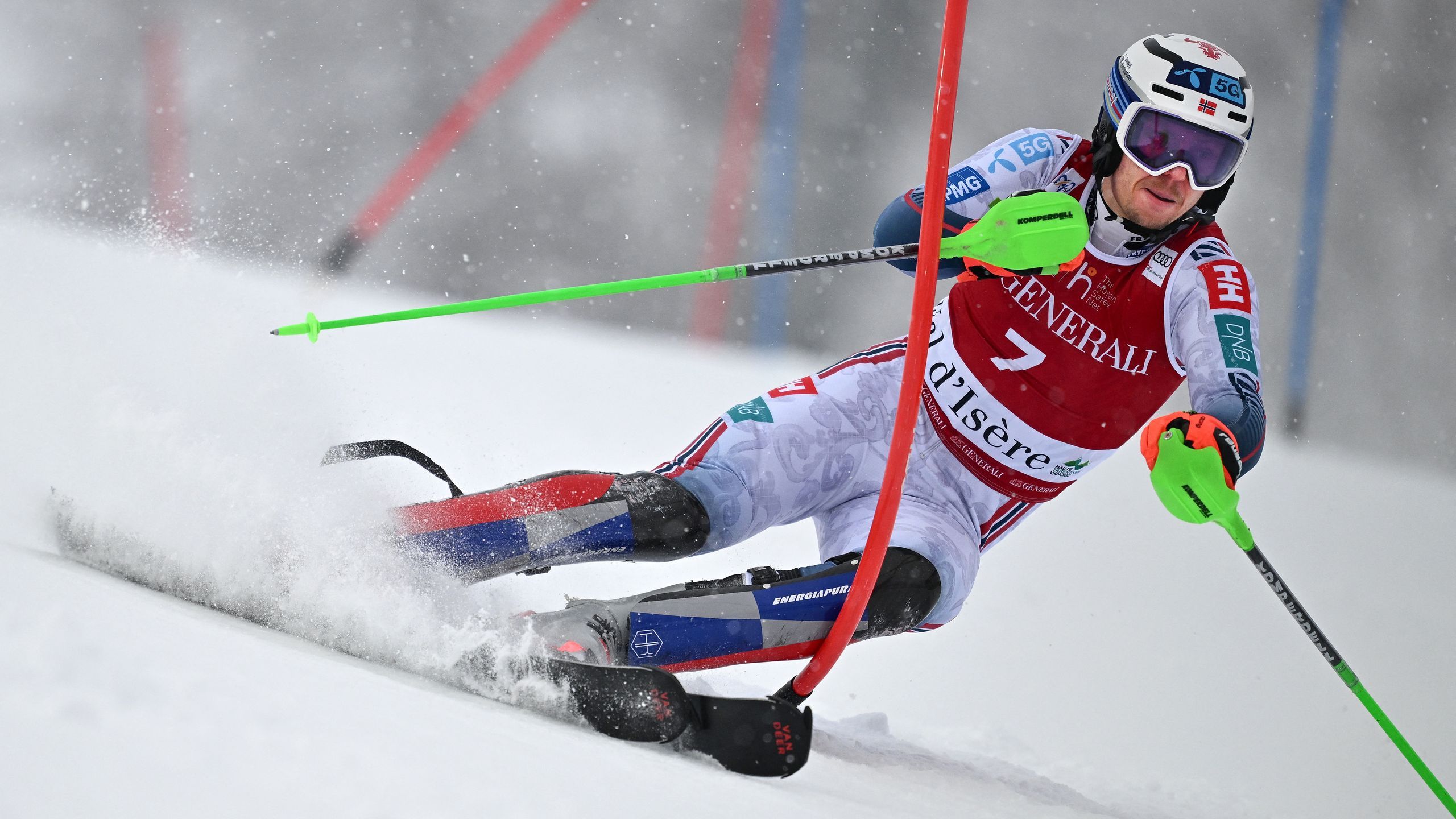 Slalom-Weltcup in Val d'Isère: Henrik Kristoffersen gewinnt - Linus ...