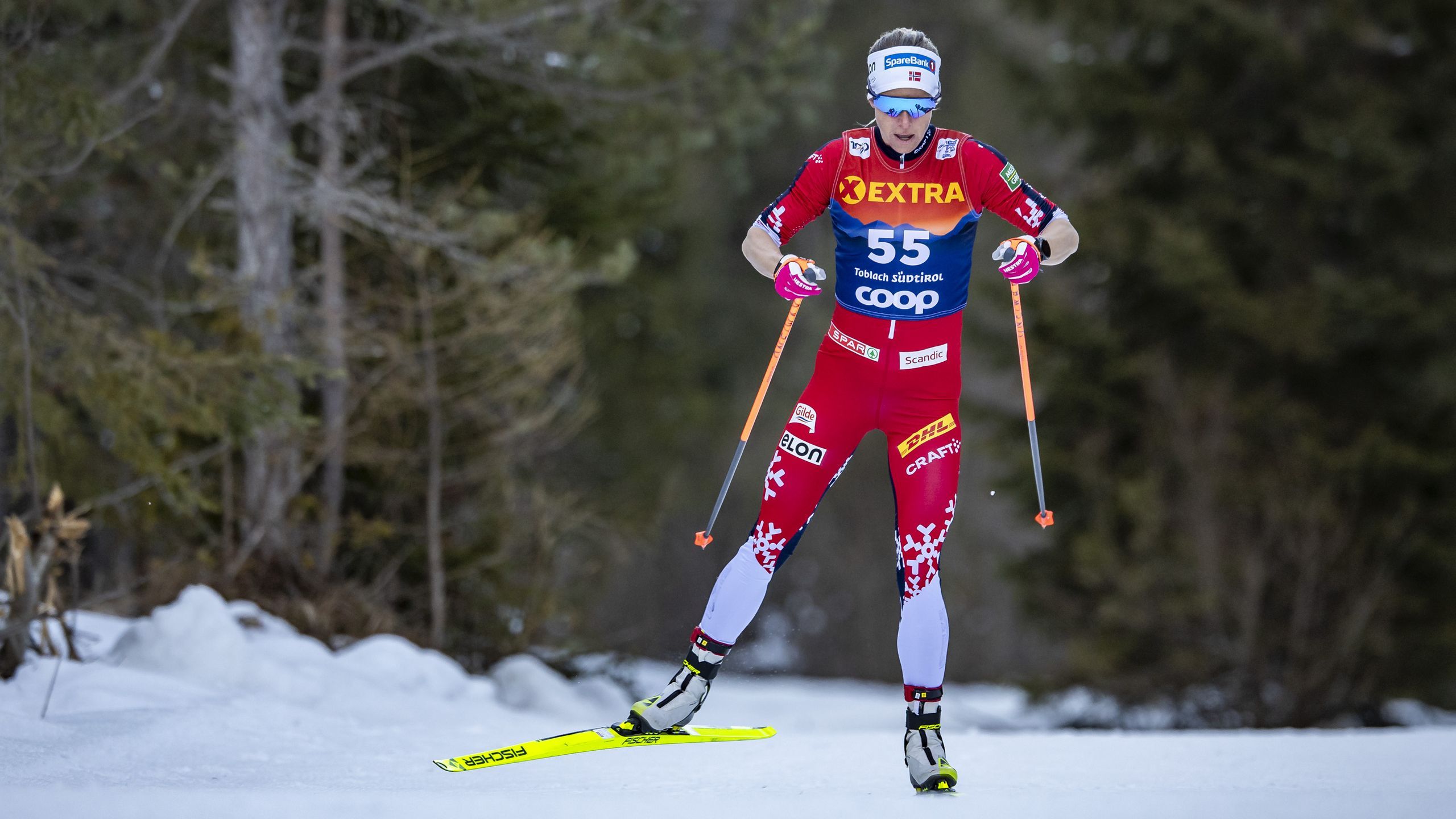 Astrid Oyere Slind wygrała bieg techniką dowolną na 20 km w Dobiacco ...