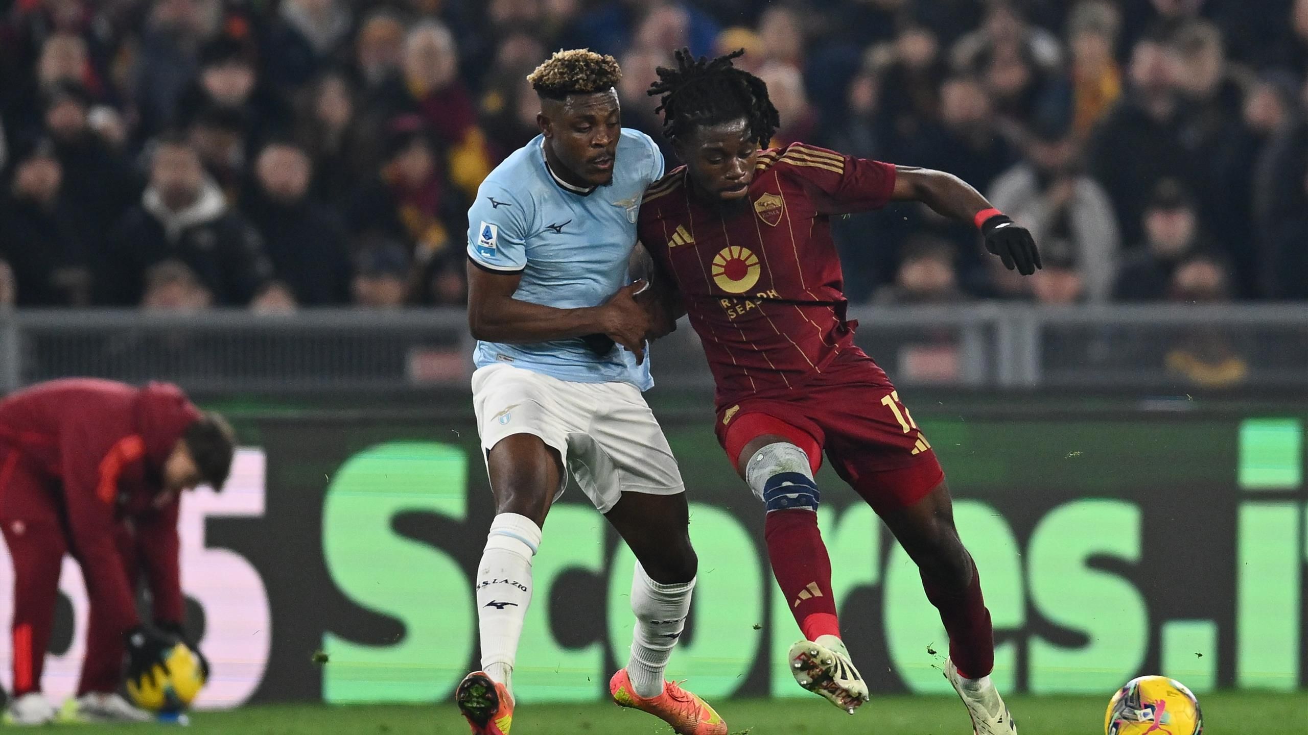 Le pagelle di Roma-Lazio 2-0: dieci, cento, mille Koné. Male Isaksen e ...