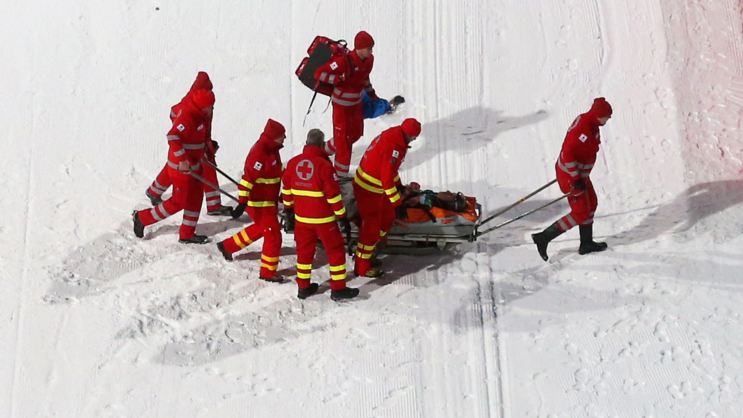 Nicholas Fairall zehn Jahre nach schwerem Sturz in Bischofshofen trotz ...