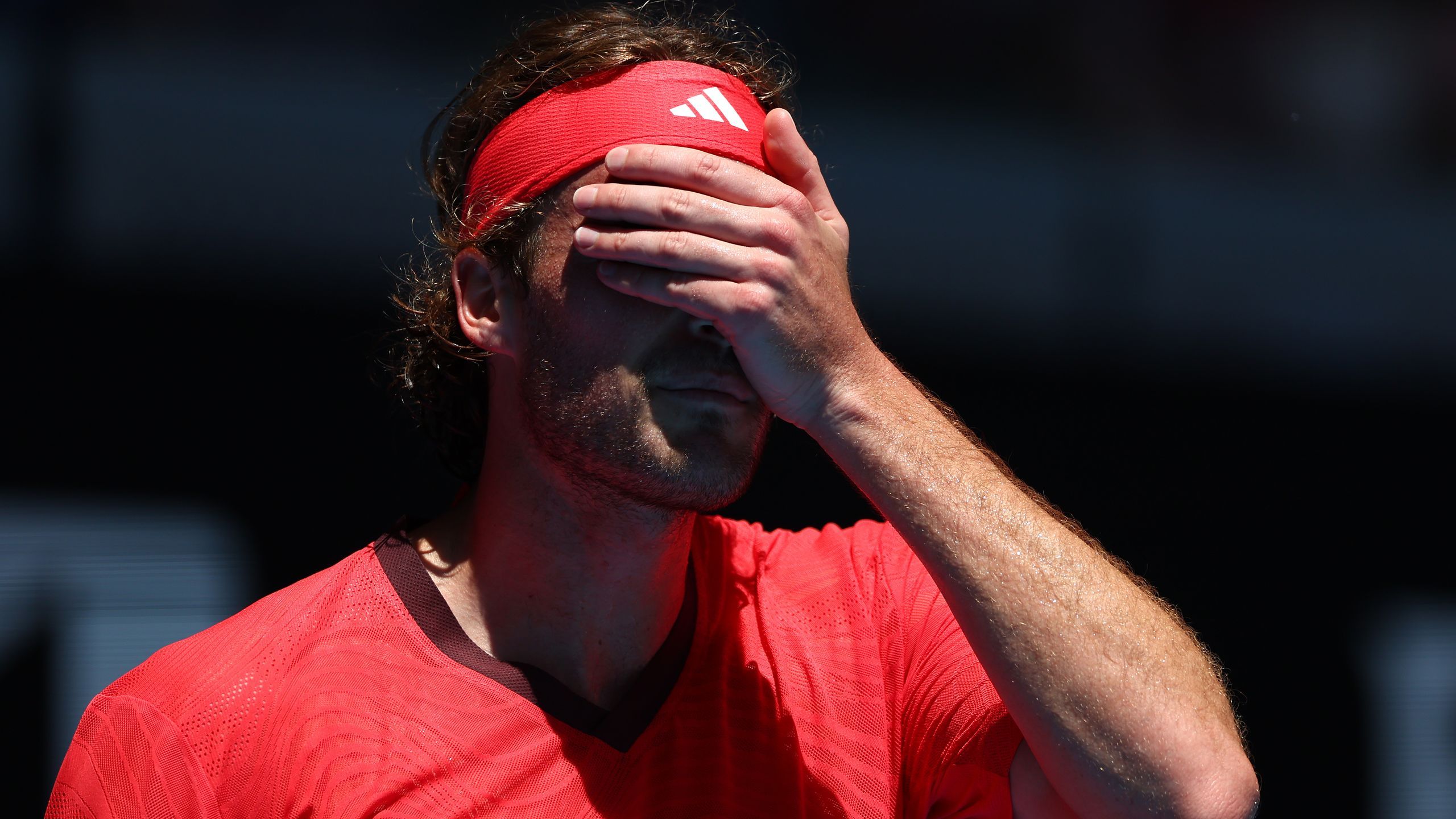 Australian Open 2025 - Tsitsipas eliminato al primo turno da Alex ...