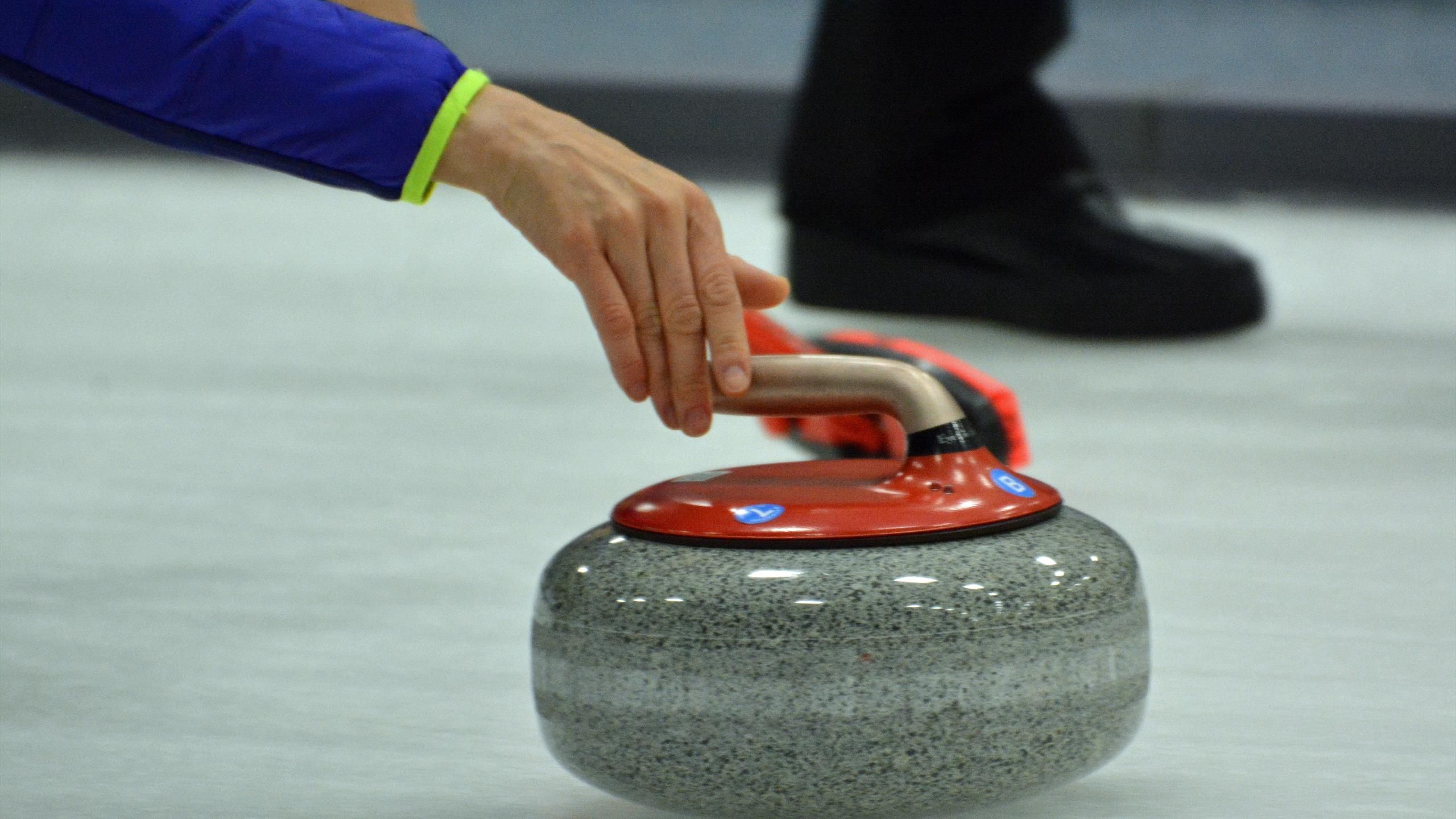 Welt-Universitätsspiele eröffnet, deutsches Curling-Duo glänzt - Eurosport