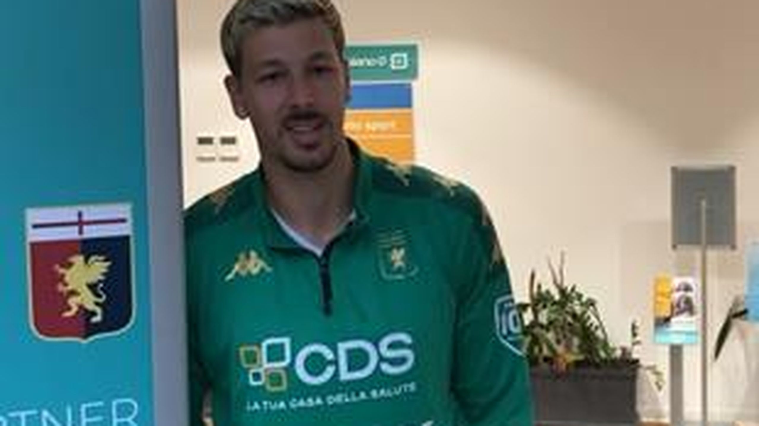 Serie A - Genoa, ecco il nuovo portiere: arriva lo svizzero Siegrist al ...