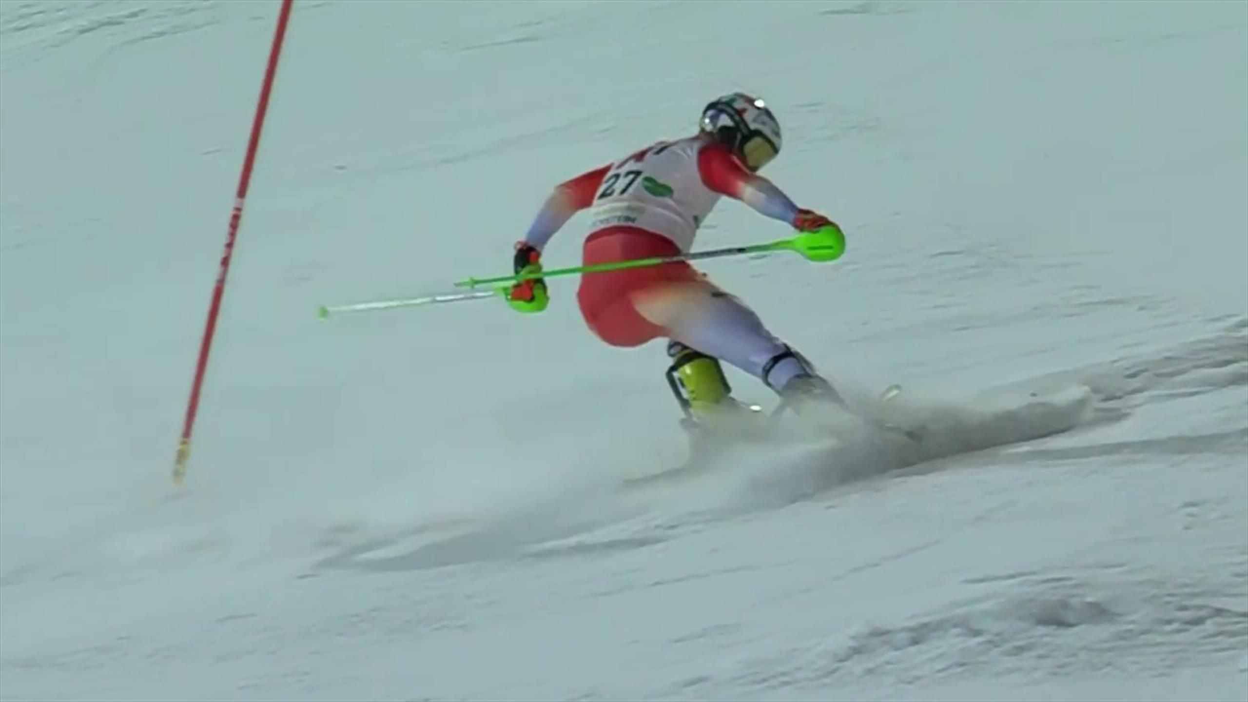 Nightrace in Schladming: Akrobatische Rettungstat im Slalom - Schweizer ...
