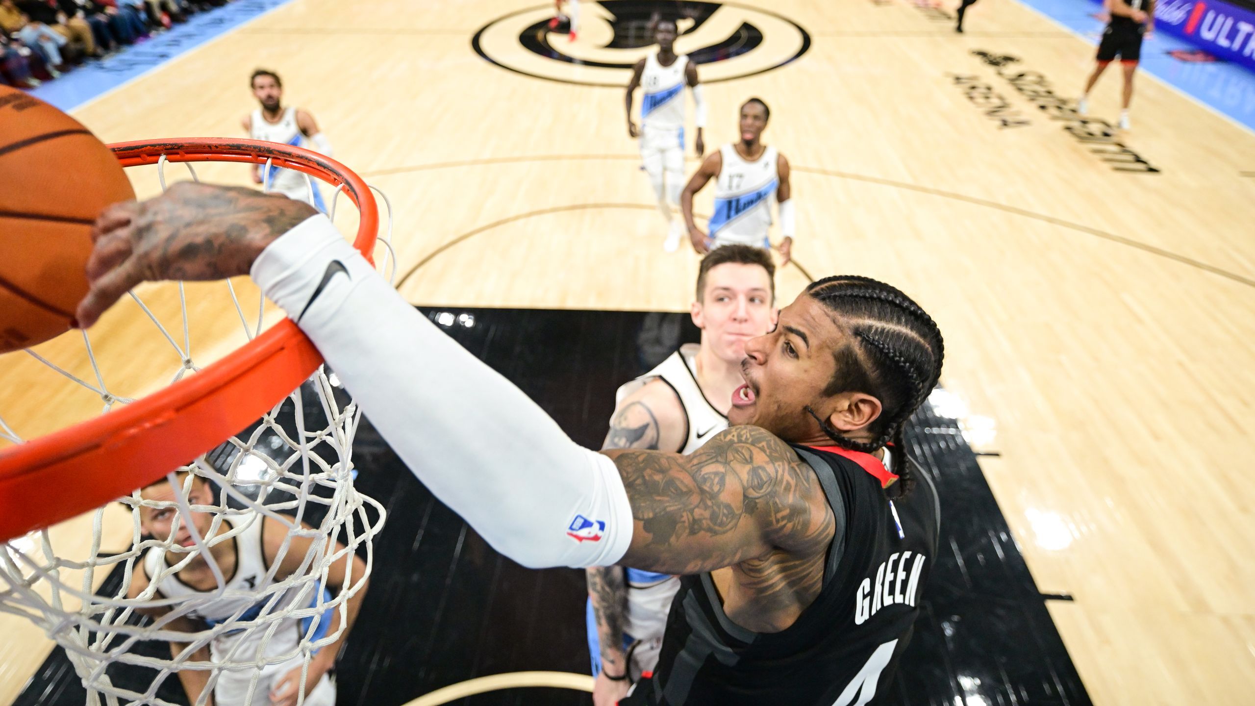 NBA: 5 curiosità della notte che vi siete persi. Maxey bollente, Camara posterizza Giannis ...