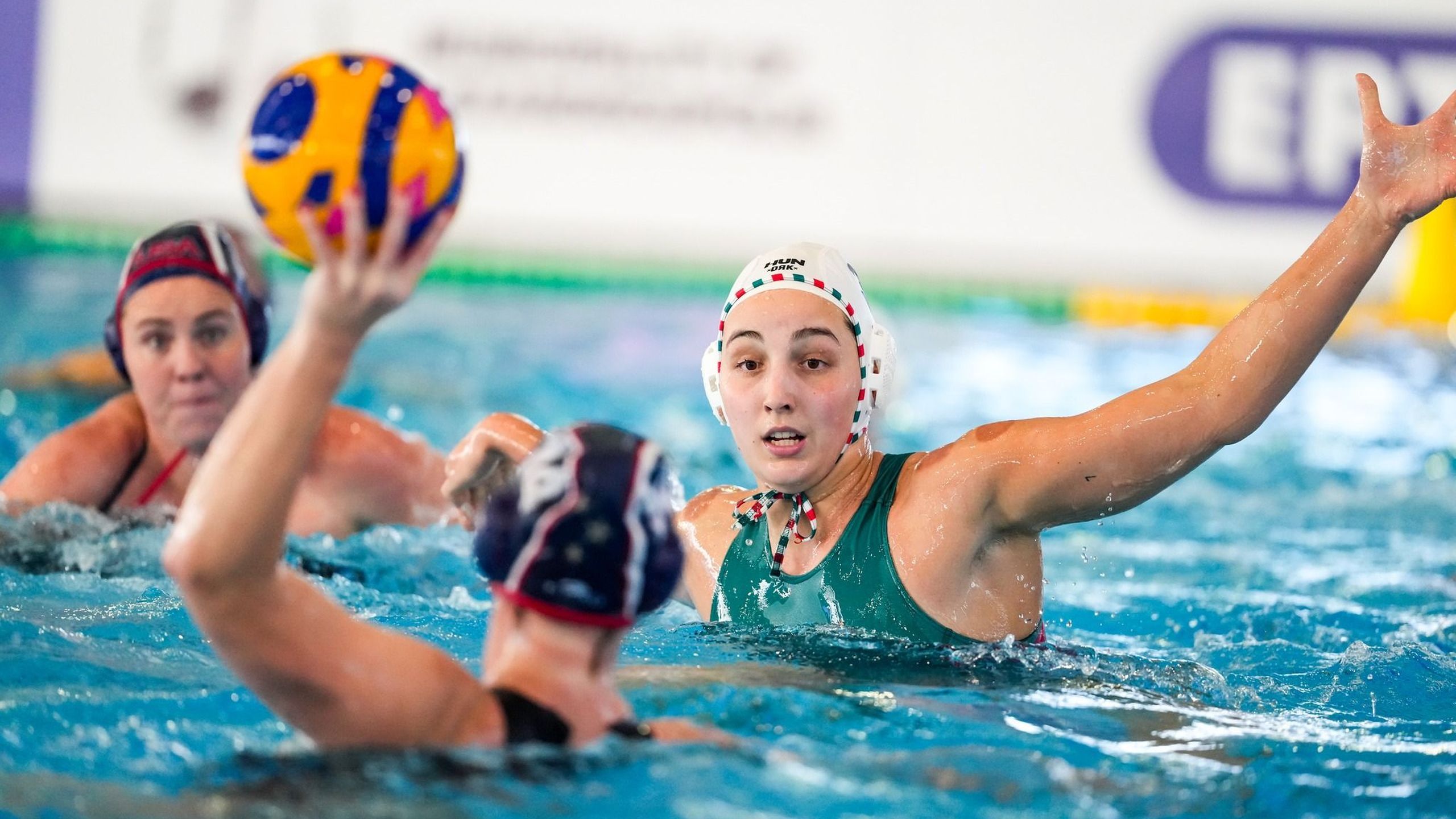 A Berkeley-n néha még eltéved, de 18 évesen már a válogatottban is ...