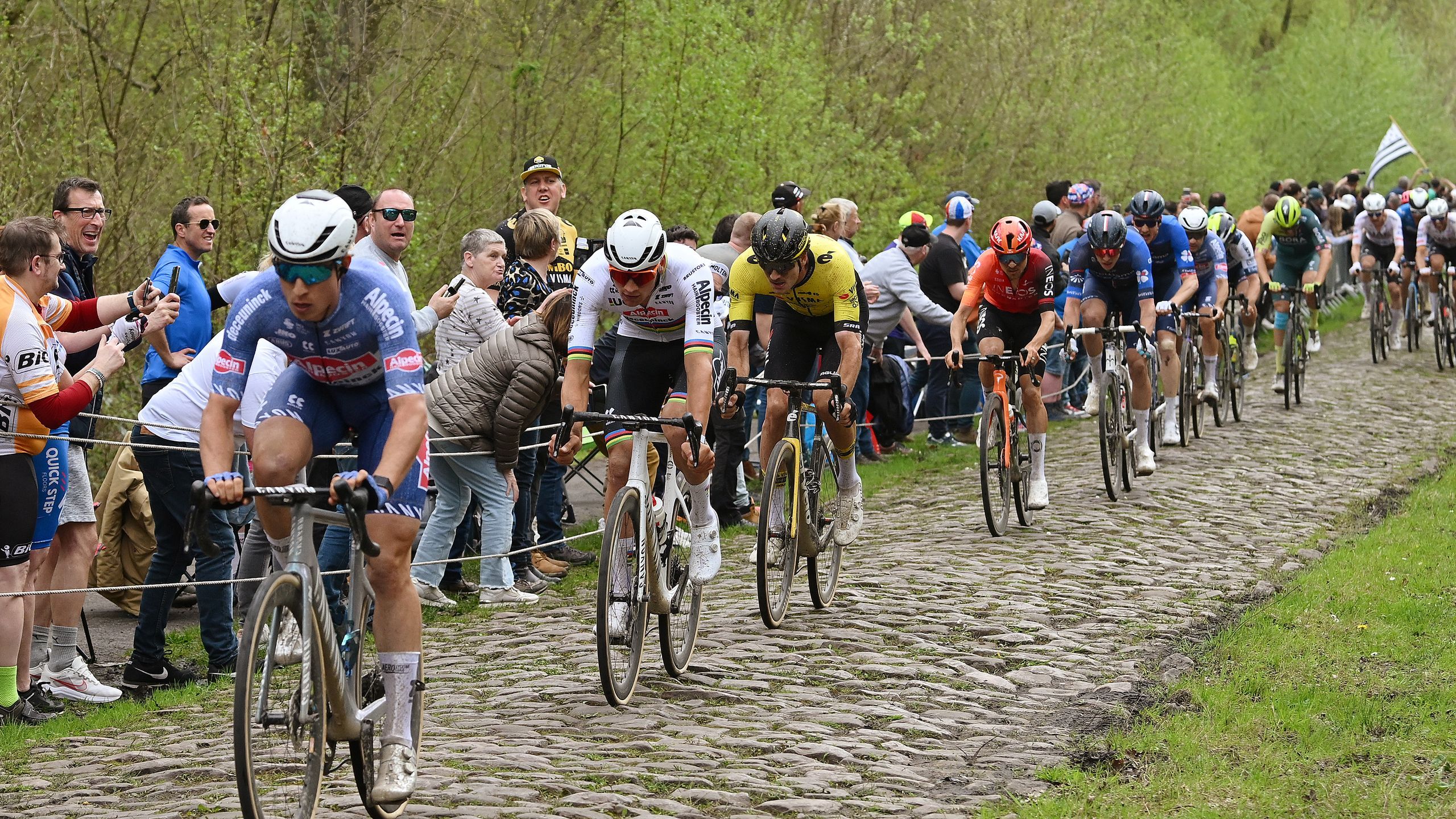 Paris - Roubaix 2025: Fahrer und Teams - die Aufgebote zum Klassiker ...