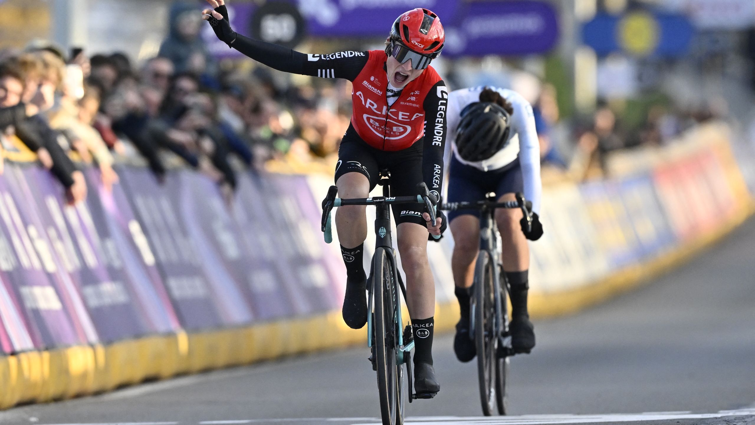 Omloop Het Nieuwsblad kobiet 2025: Aurela Nerlo ukończyła wyścig na drugim miejscu. Największy ...