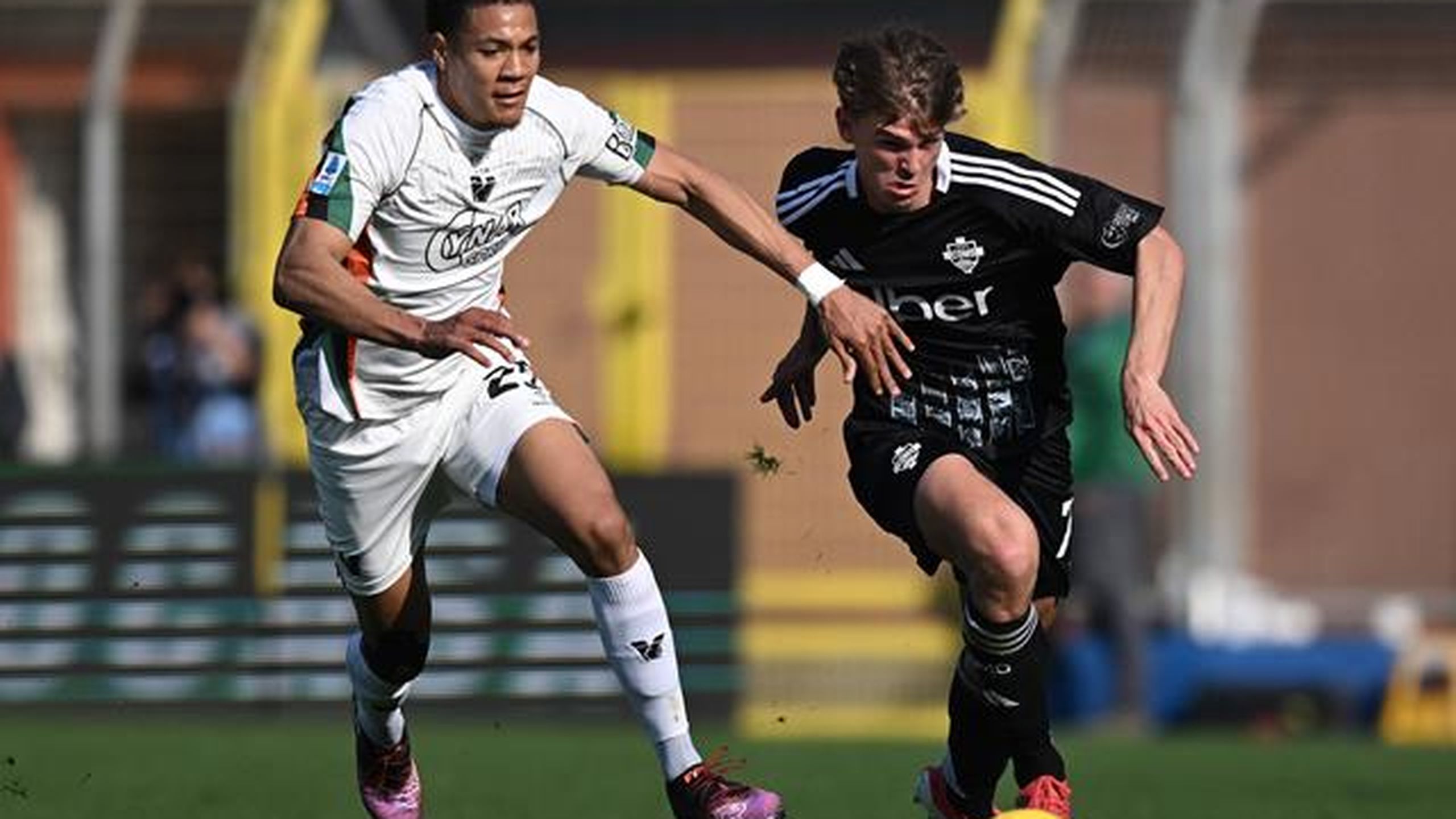 Serie A, Como-Venezia 1-1: Ikoné segna, ma Gytkjaer all'ultimo istante ...