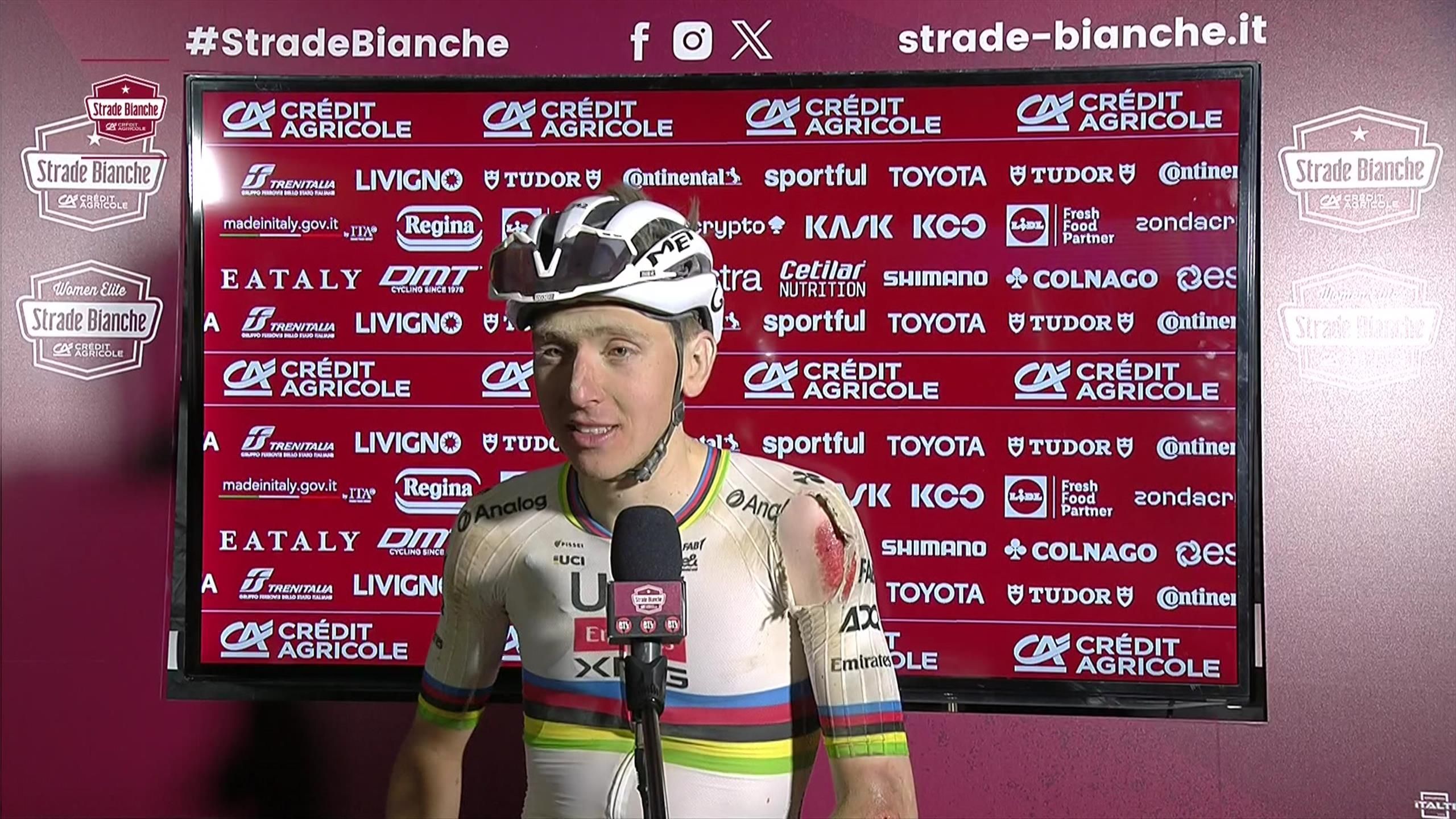 Strade Bianche 2025 - Tadej Pogacar nach seinem Sieg und heftigem Sturz ...