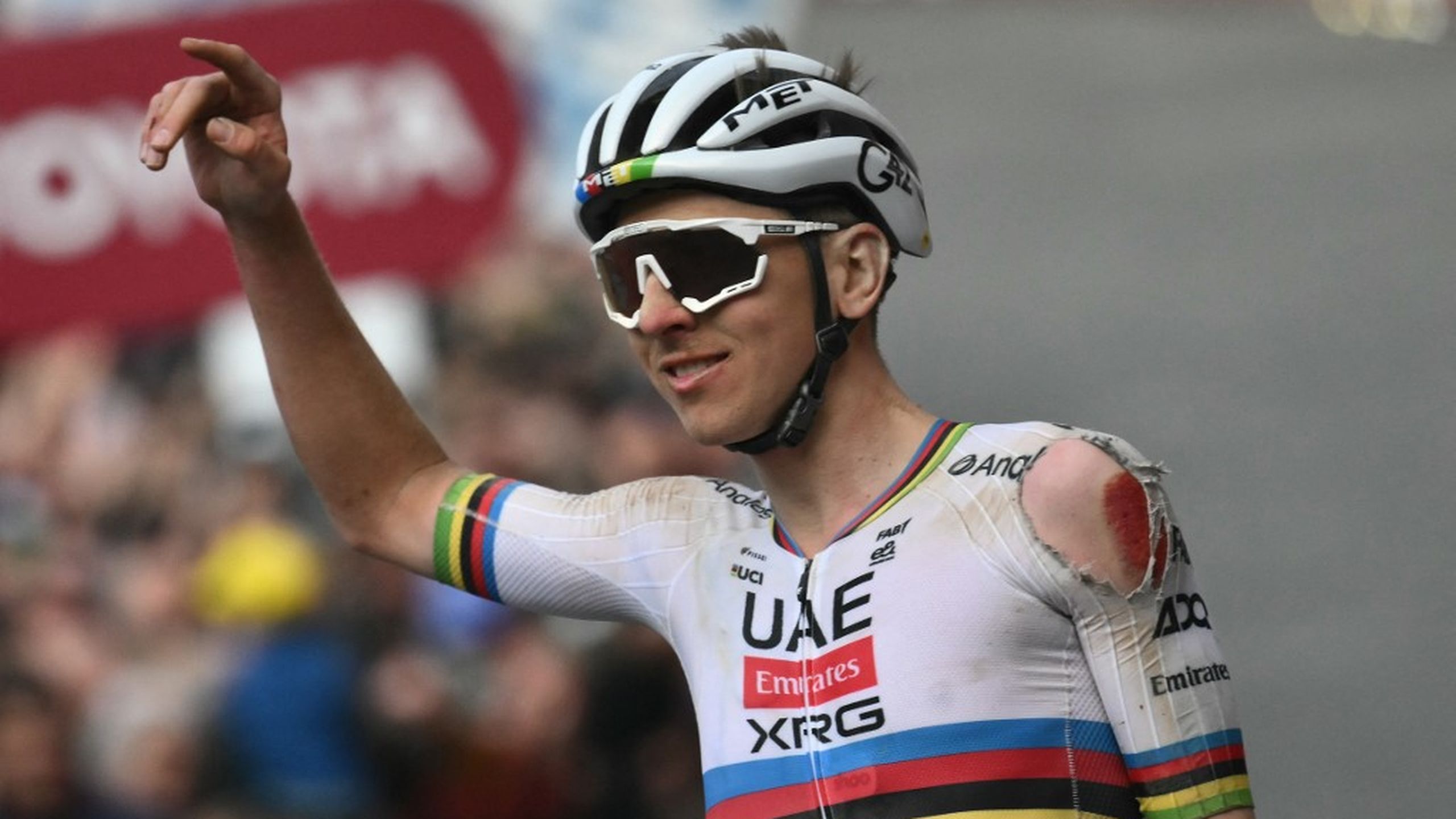 Legendarul Sean Kelly îl sfătuiește pe Pogacar să nu meargă în Paris ...