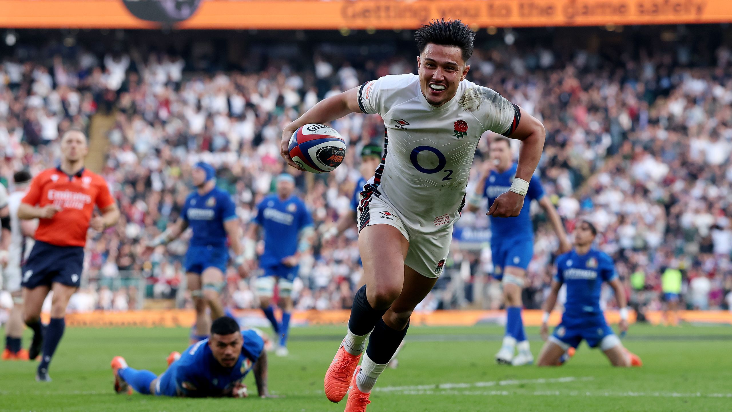 L'Angleterre essore l'Italie (47-24) et talonne la France au classement ...