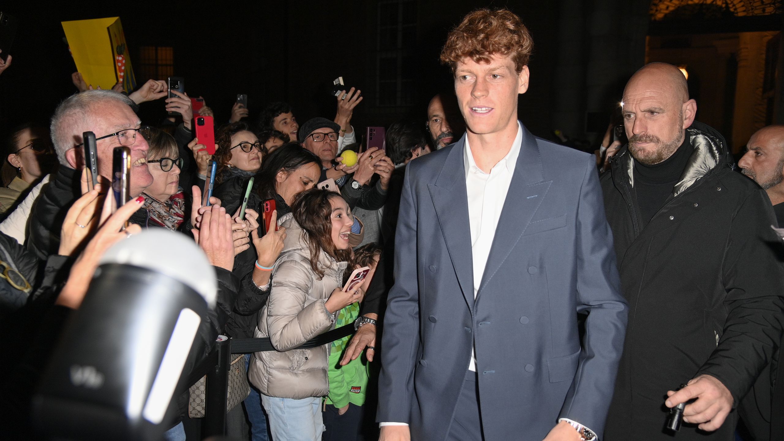 Ski, défilé... et entraînement : Mais que fait Jannik Sinner pendant sa ...