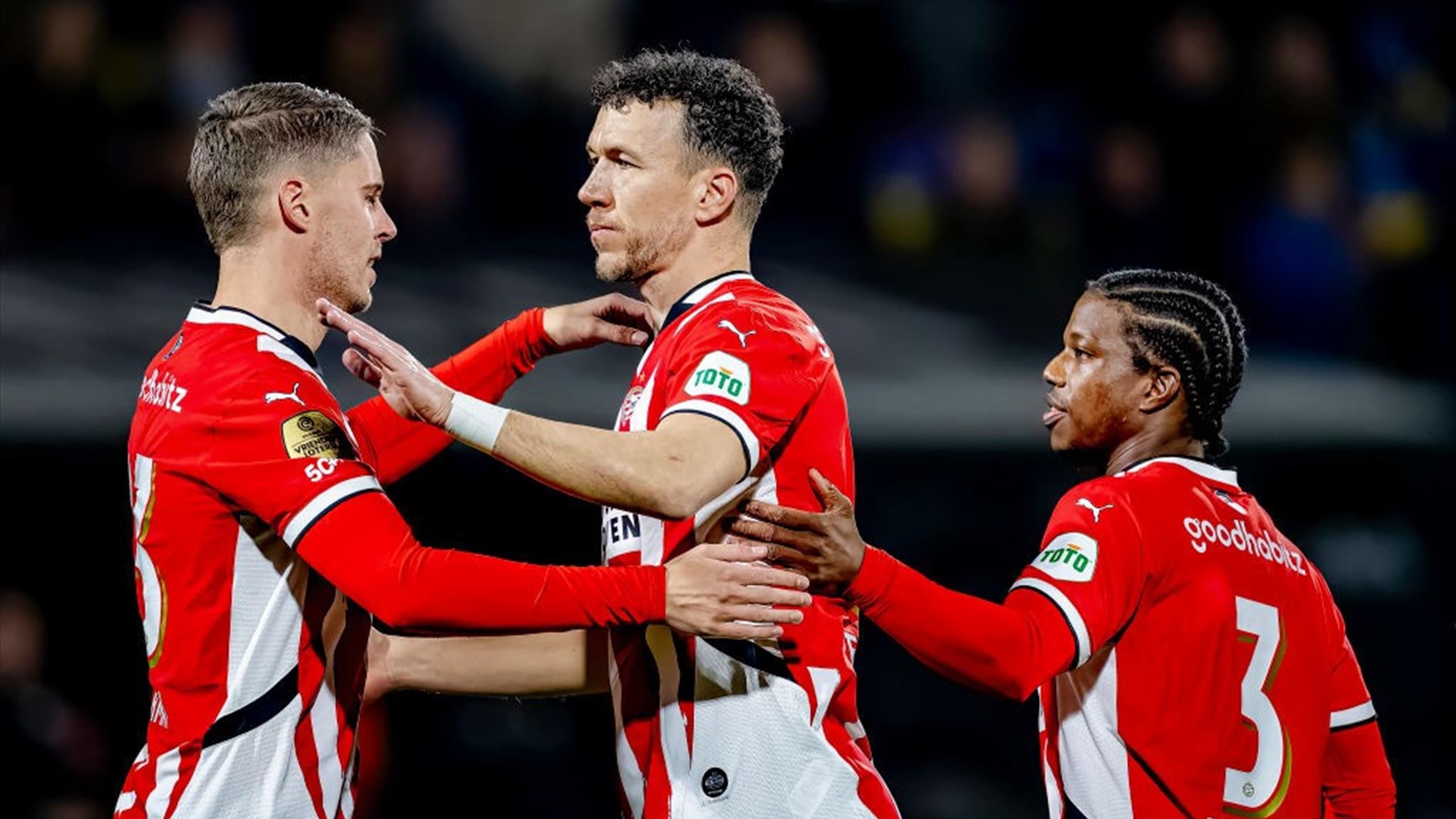 RKC Waalwijk-PSV Eindhoven 0-3, gli highlights. Ancora a segno Perisic ...