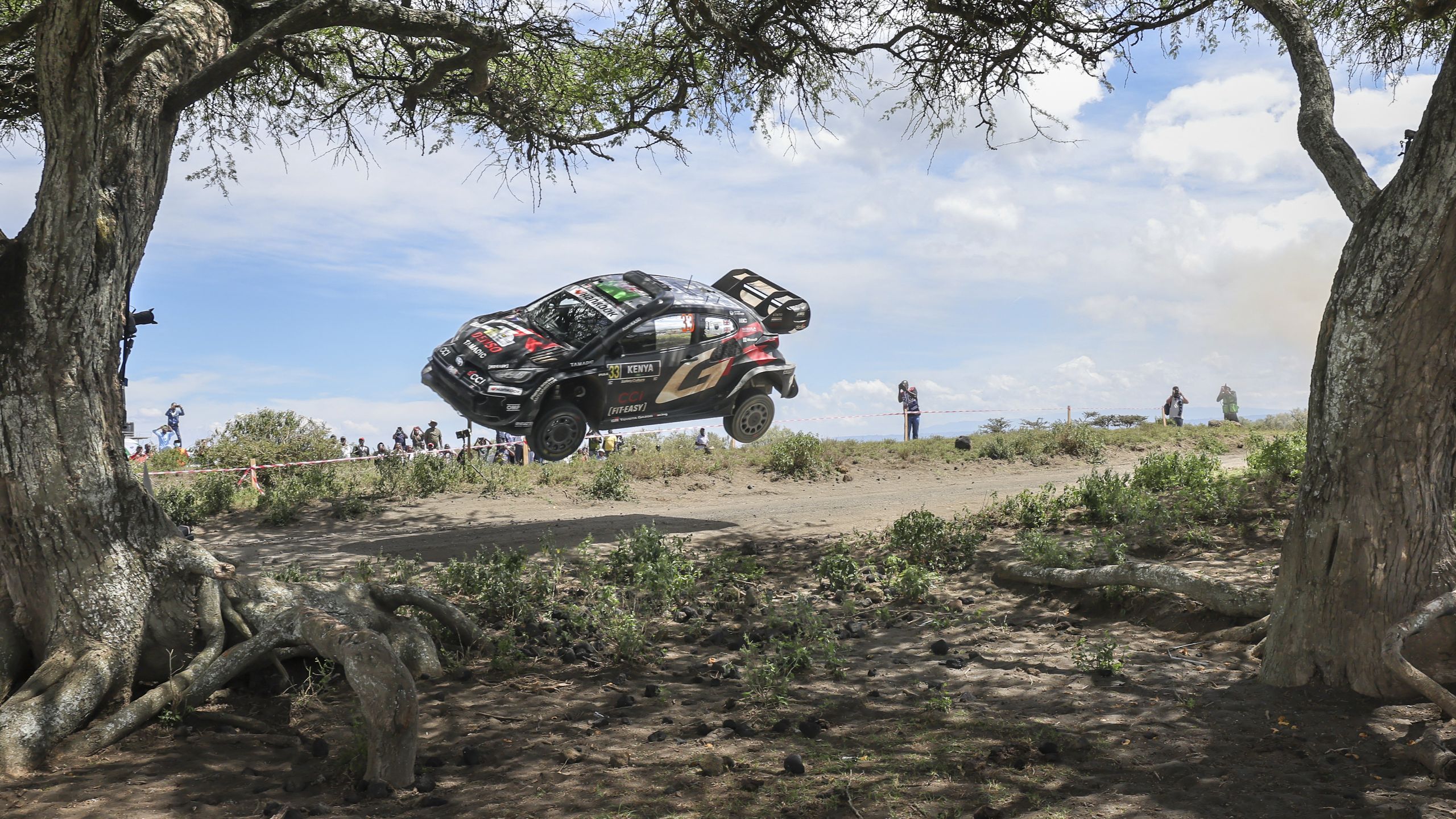 Rallye du Kenya : Evans prend la tête devant Rovanperä, Fourmaux en ...