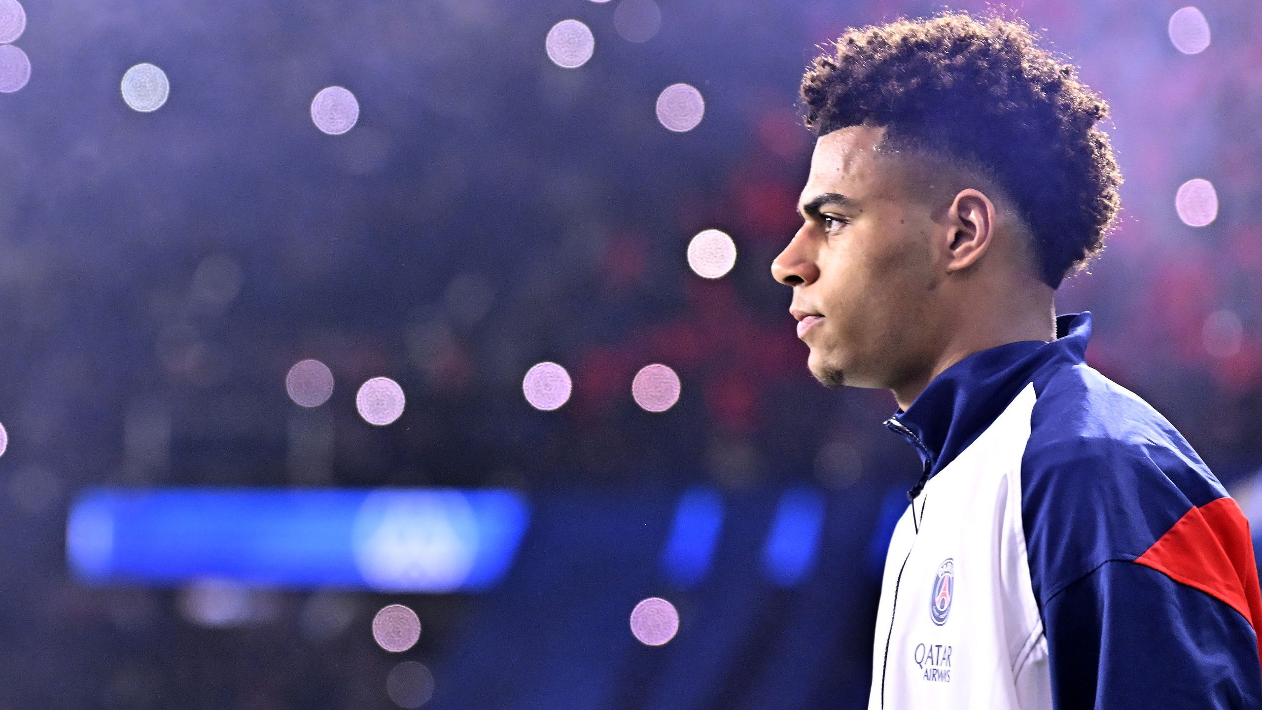 Un nouveau maillot Hechter et la tour Eiffel à l'honneur : le maillot ...