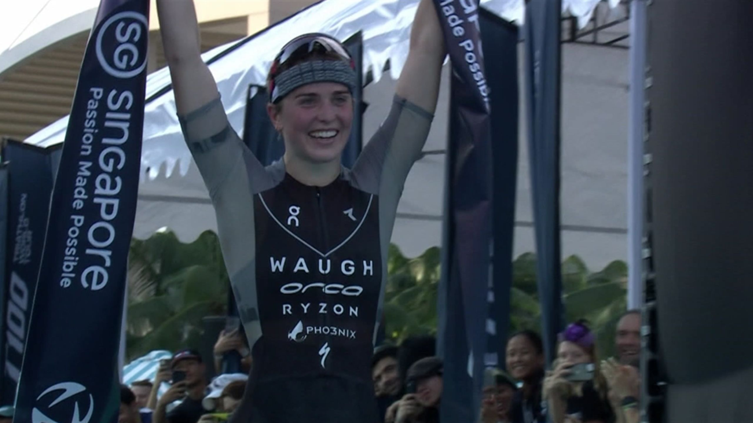 T100 Triathlon: Kate Waugh siegt in Singapur vor Lisa Perterer und Lucy ...