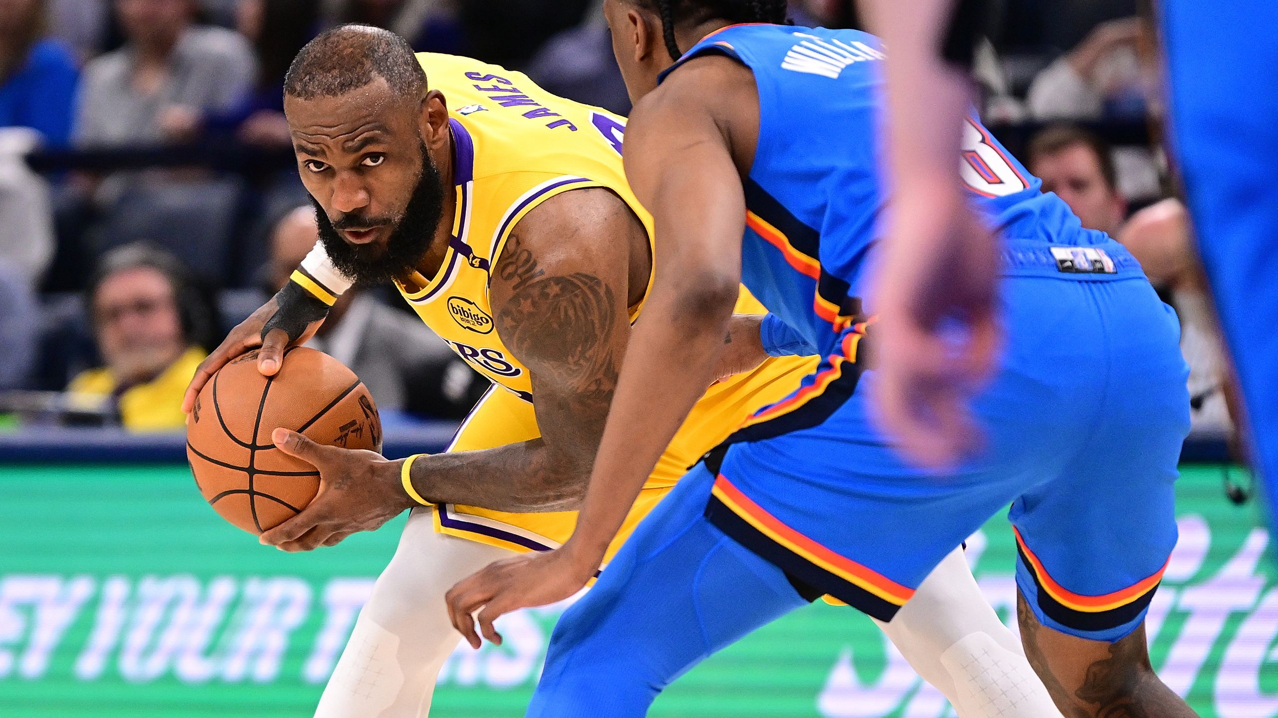 NBA: LeBron James bekommt eigenen "Kenbassador" - Los-Angeles-Lakers ...
