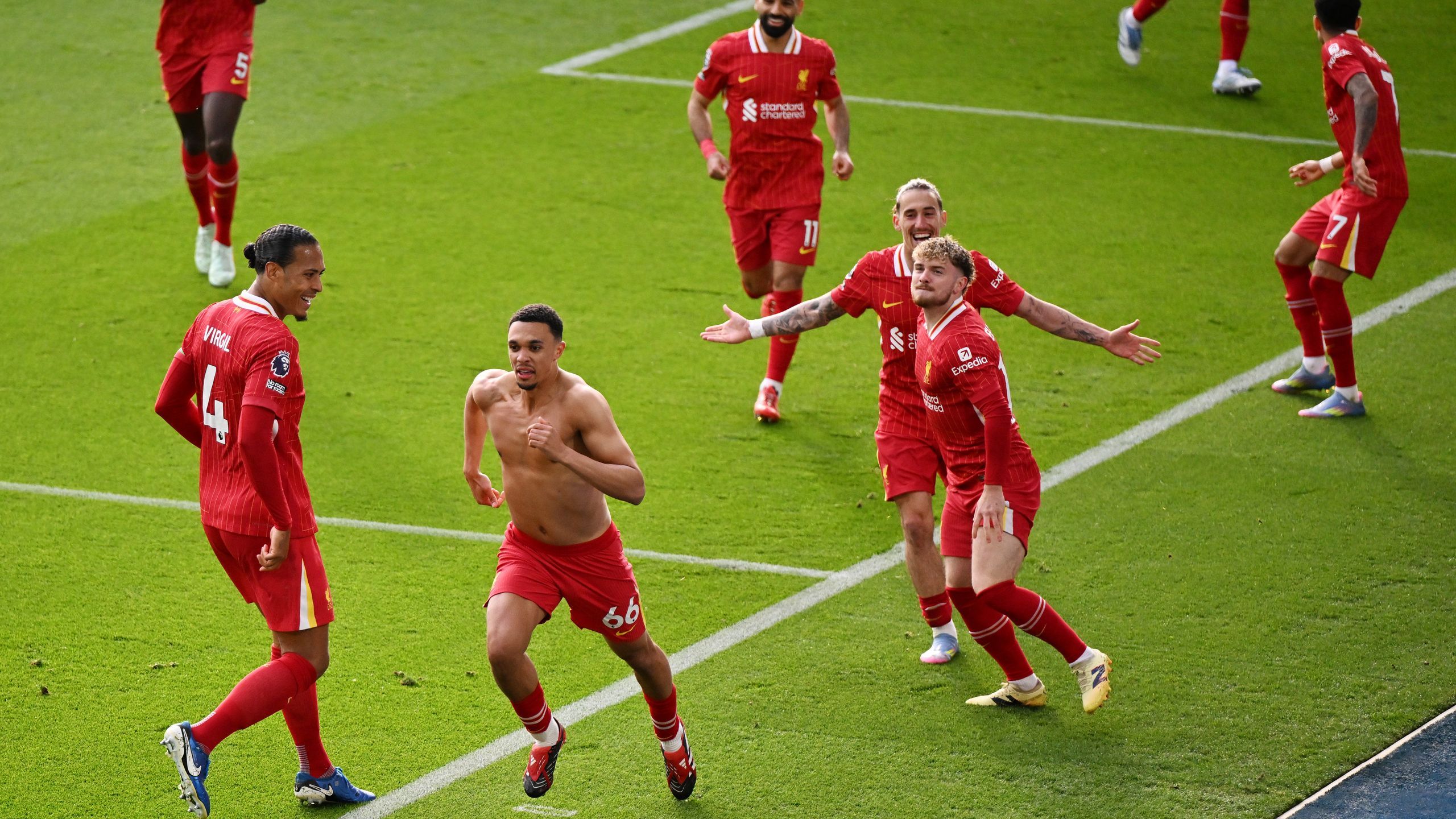 Leicester-Liverpool 0-1, la decide Alexander-Arnold: per il titolo di ...