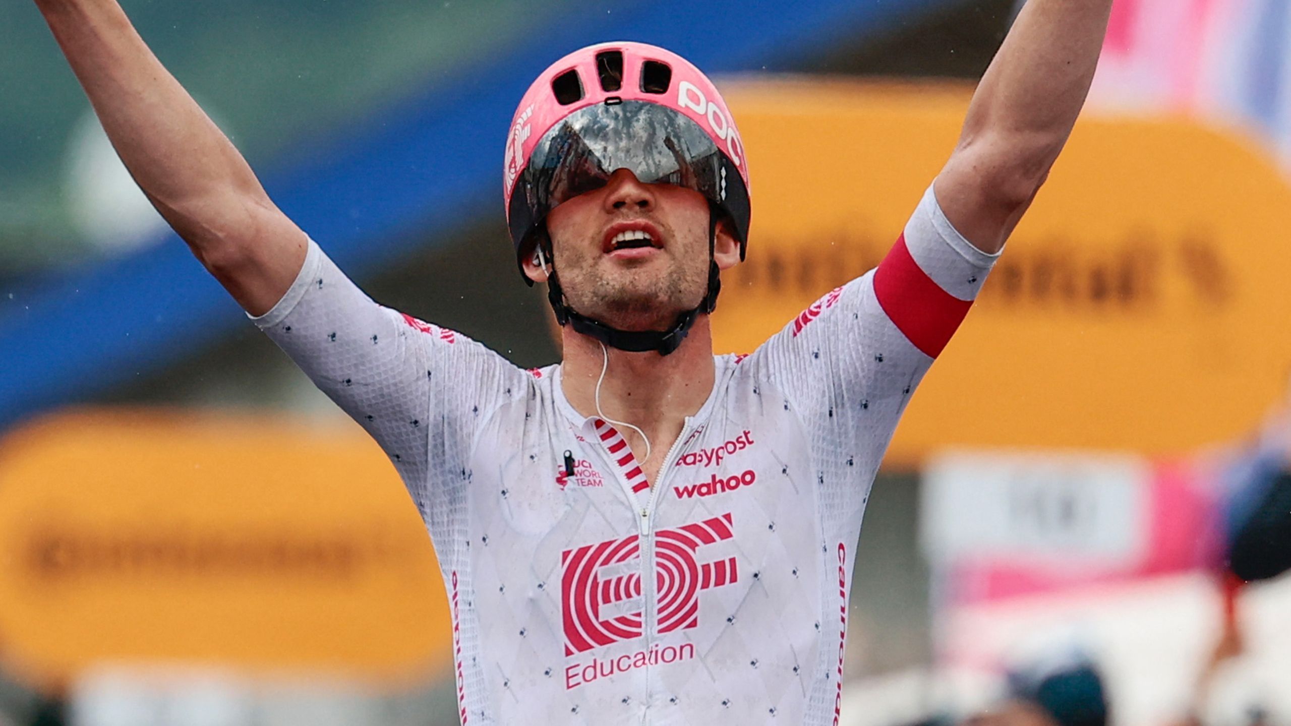 Kasper Asgreen vinder dramatisk Giro-etape: Mads P. og Lidl-Trek ...