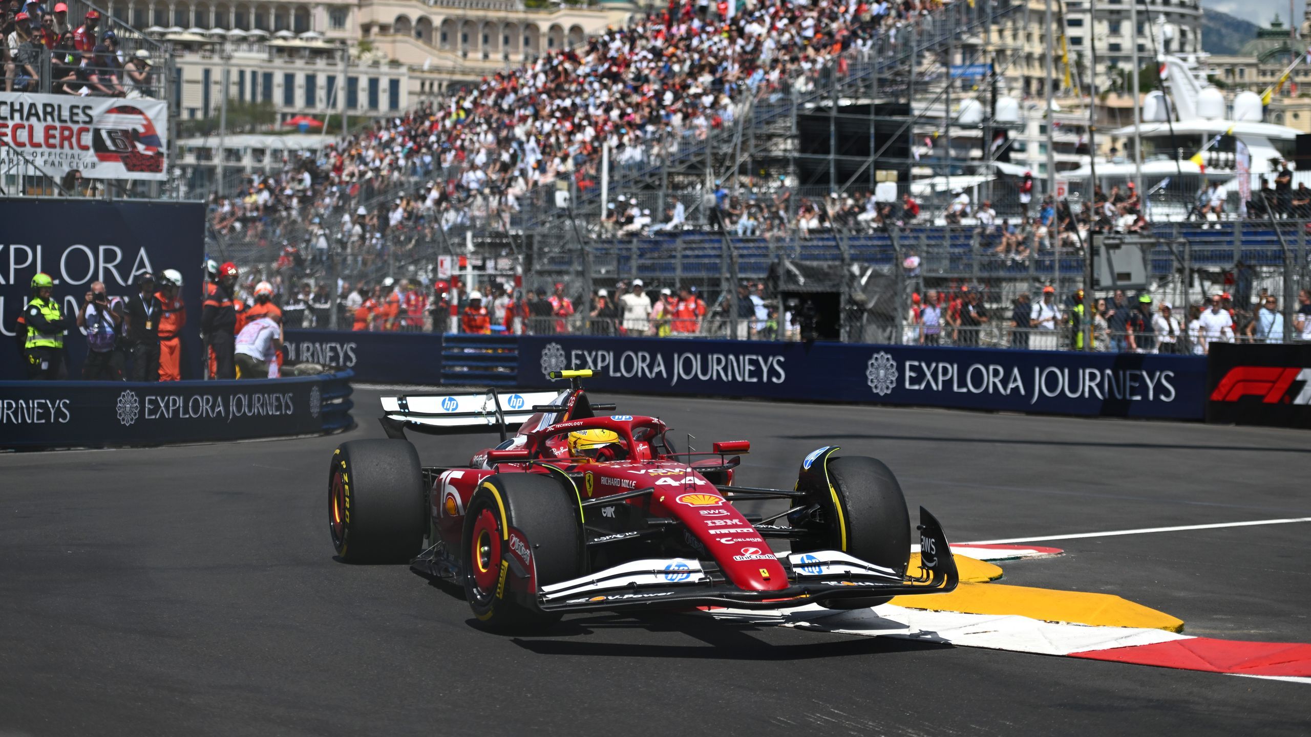 Grand Prix Monako 2025. Latające Ferrari Lewisa Hamiltona na pierwszym ...