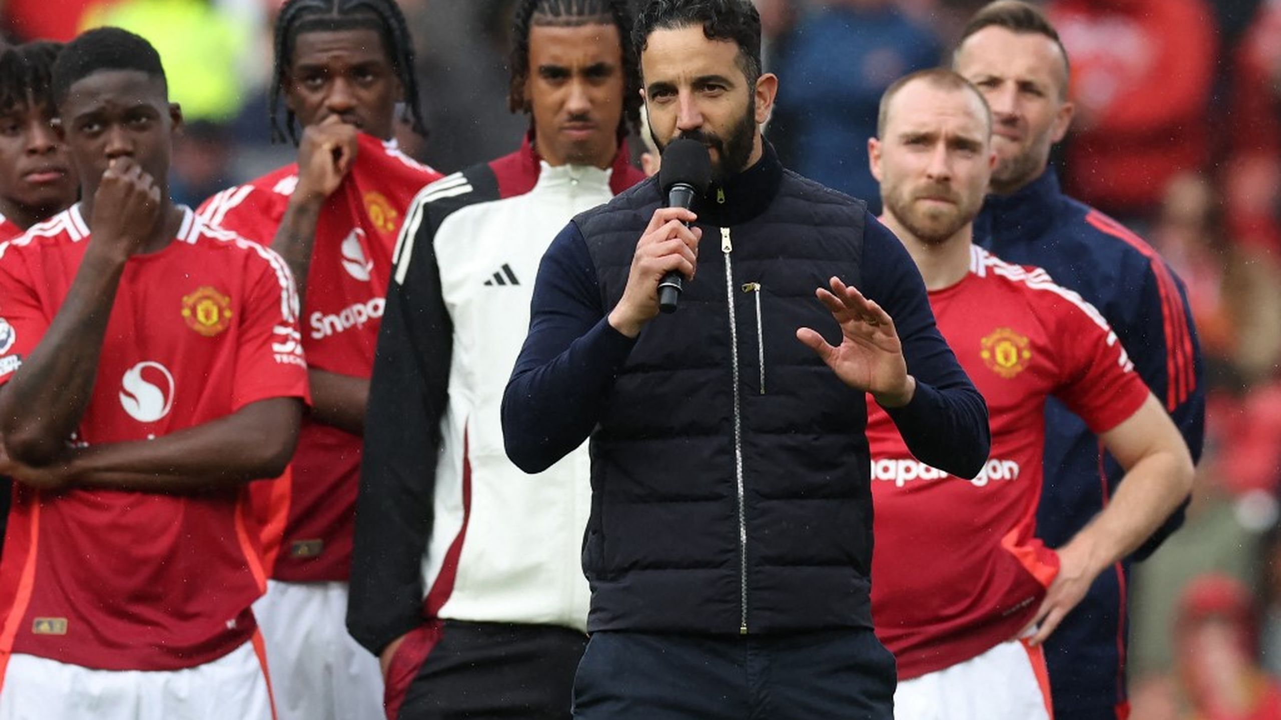 Christian Eriksen és Victor Lindelof távozik, még Bruno Fernandes sem ...