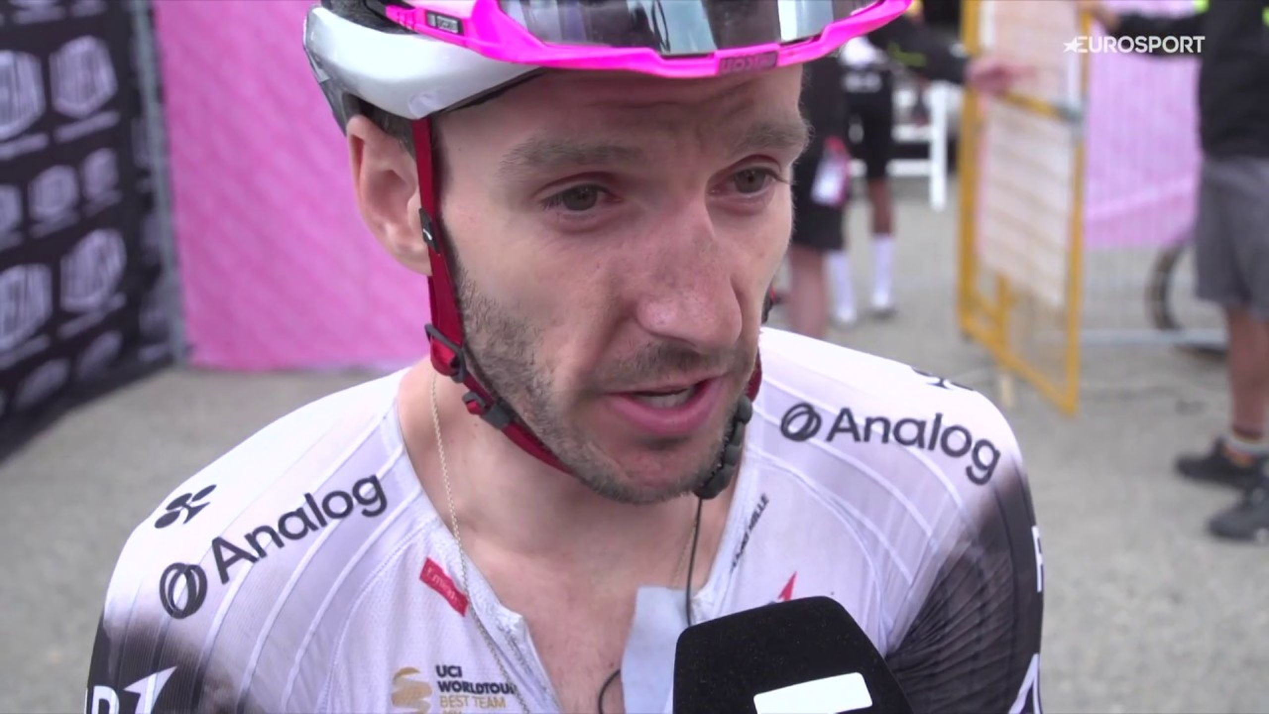 Adam Yates dopo la tappa del Sestriere: "Sono felice per mio fratello ...