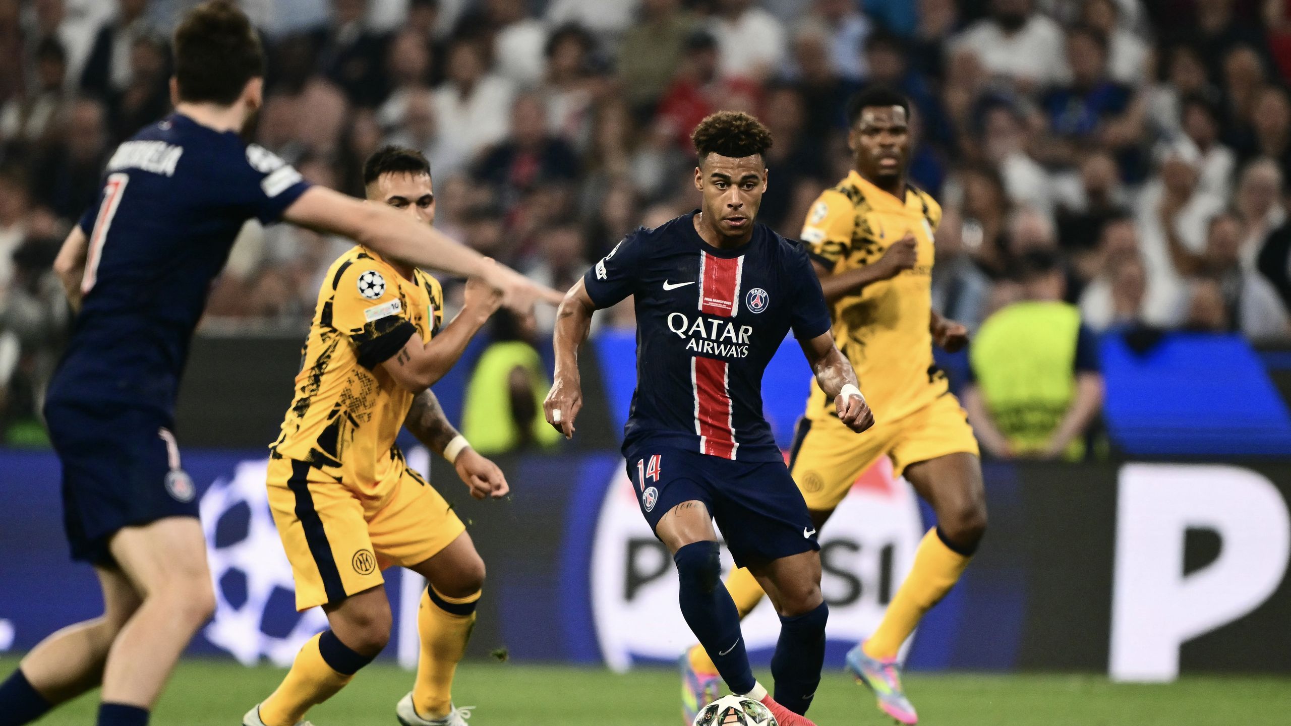 Foot: la Fifpro veut imposer des périodes de repos pour les joueurs ...