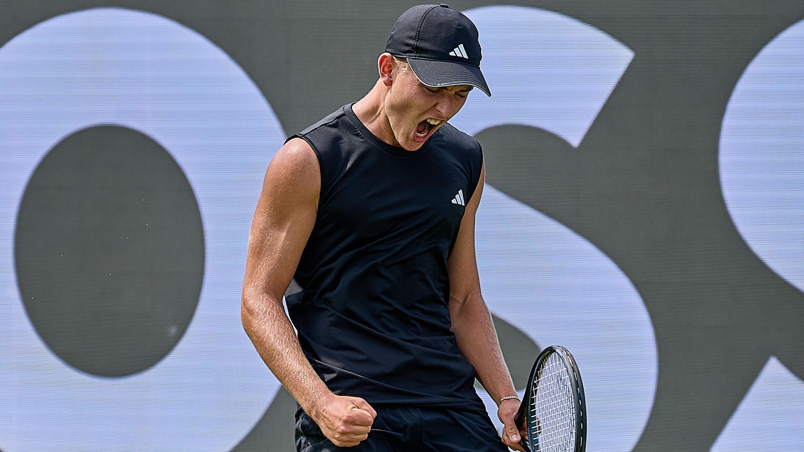 ATP 250 Stuttgart - 17 ans et des stats folles : La sensation Justin ...
