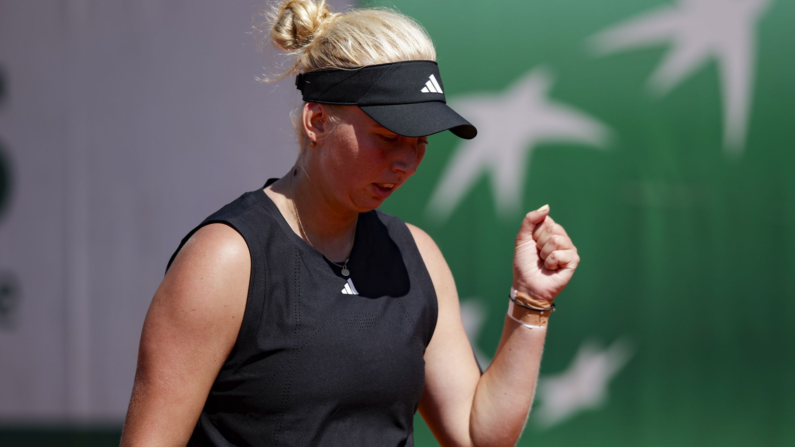 Clara Tauson avancerer i WTA 250 Nottingham med karrierens første sejr ...