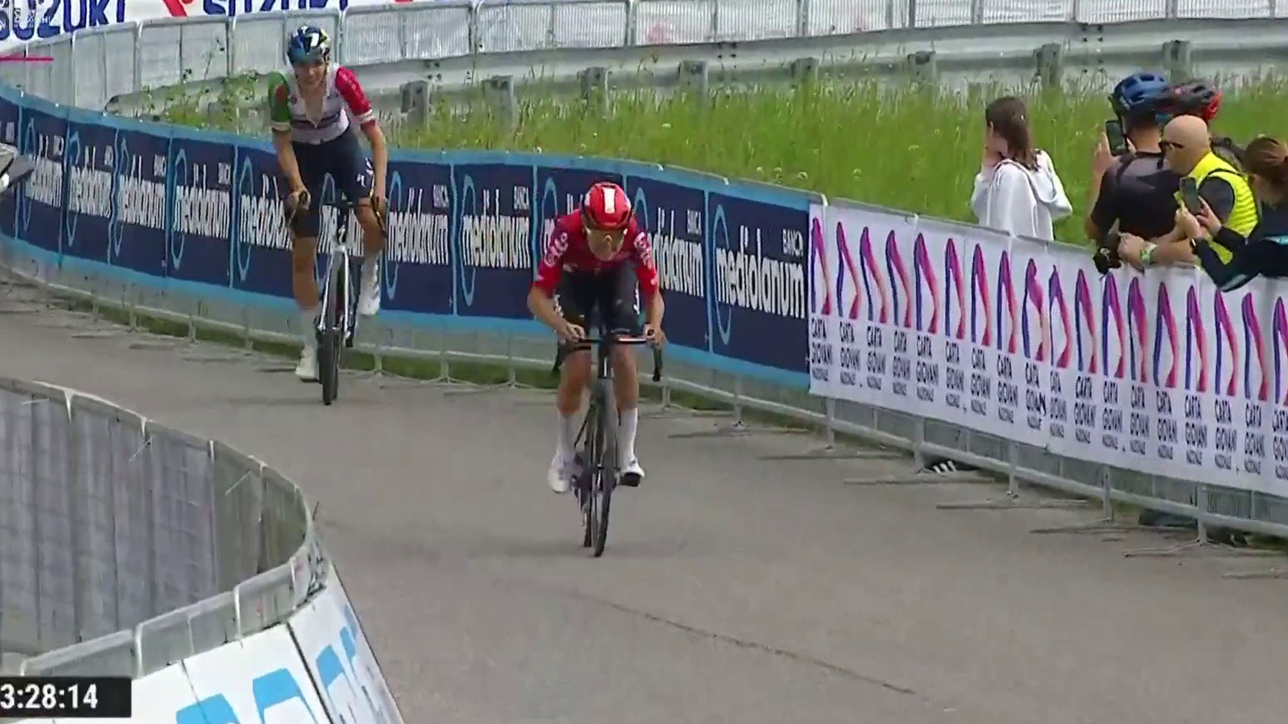 Albert Philipsen i top-10 i sejr til forsvarende Giro Next Gen-vinder ...