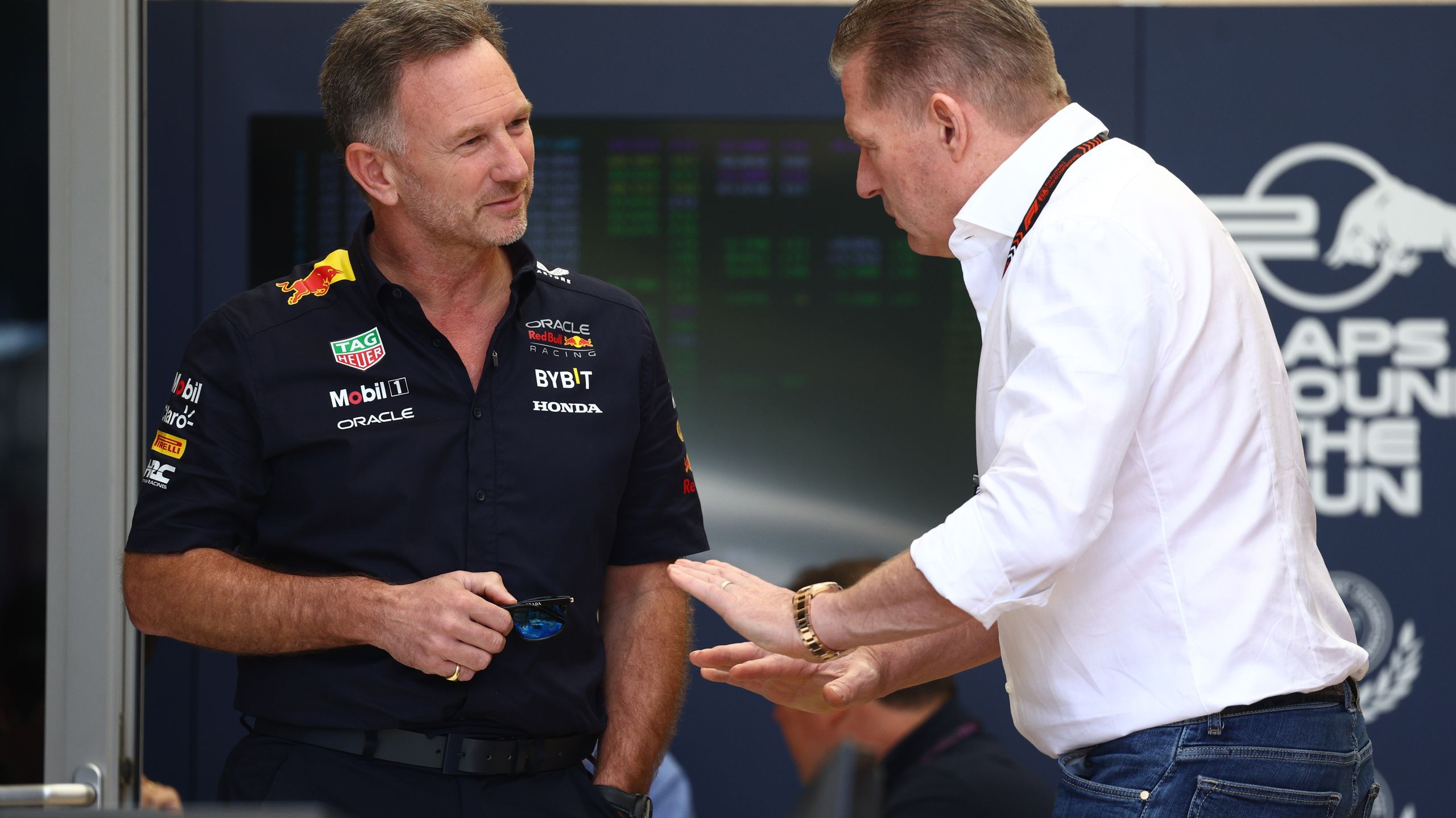 Christian Horner, demis astăzi de Red Bull Racing, avea o relație ...