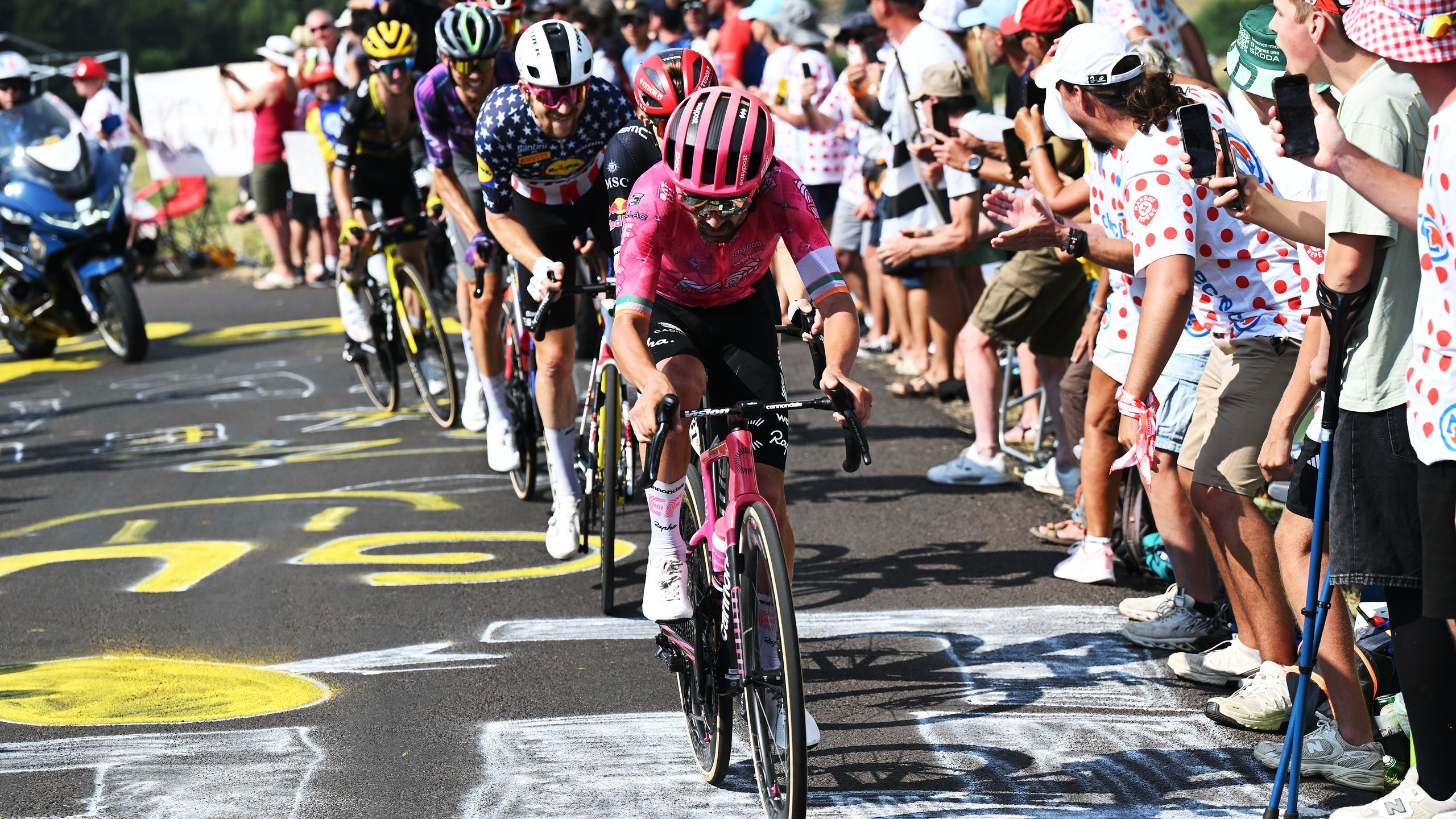 Ben Healy verovert gele trui in Tour de France, Thymen Arensman grijpt ...