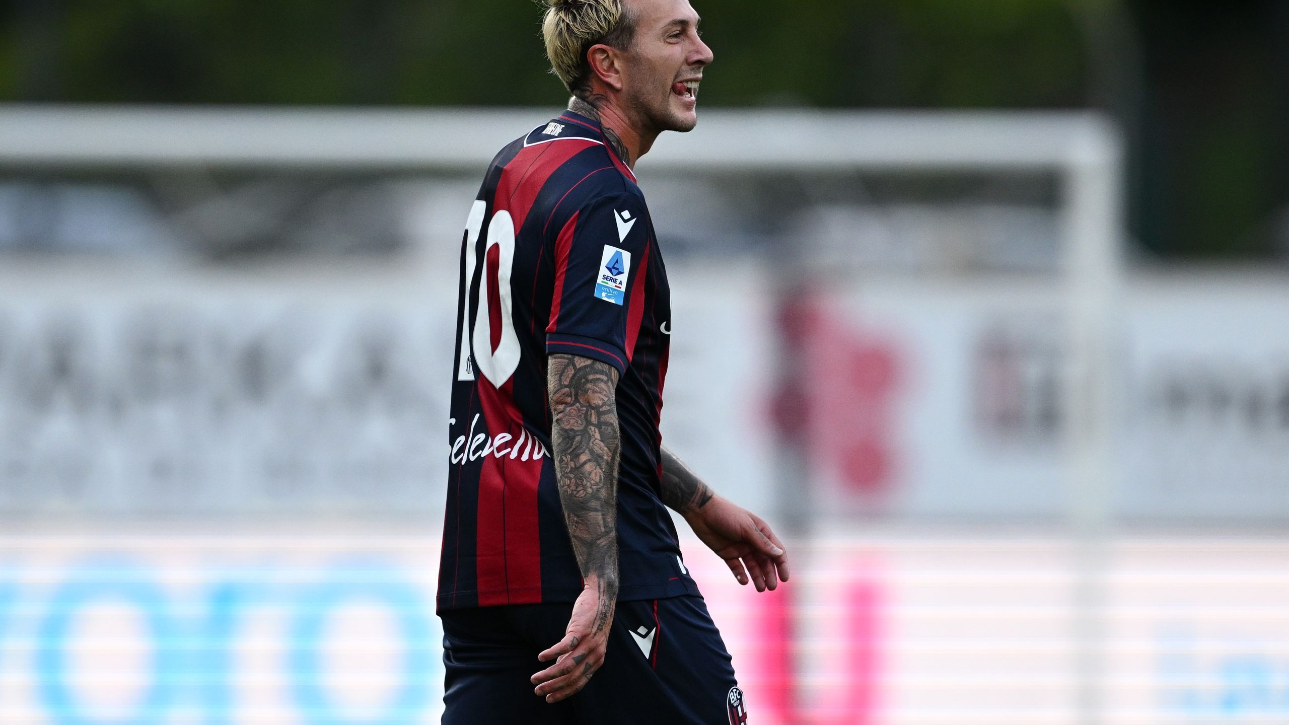 Bologna, infortunio al ginocchio per Bernardeschi: tre settimane di ...