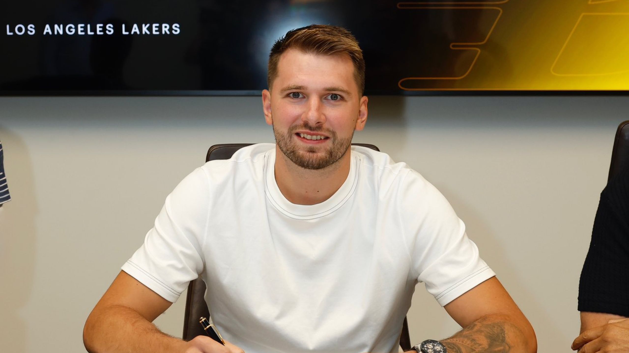 NBA 2025/2026 | Luka Doncic renueva con Los Angeles Lakers por tres ...