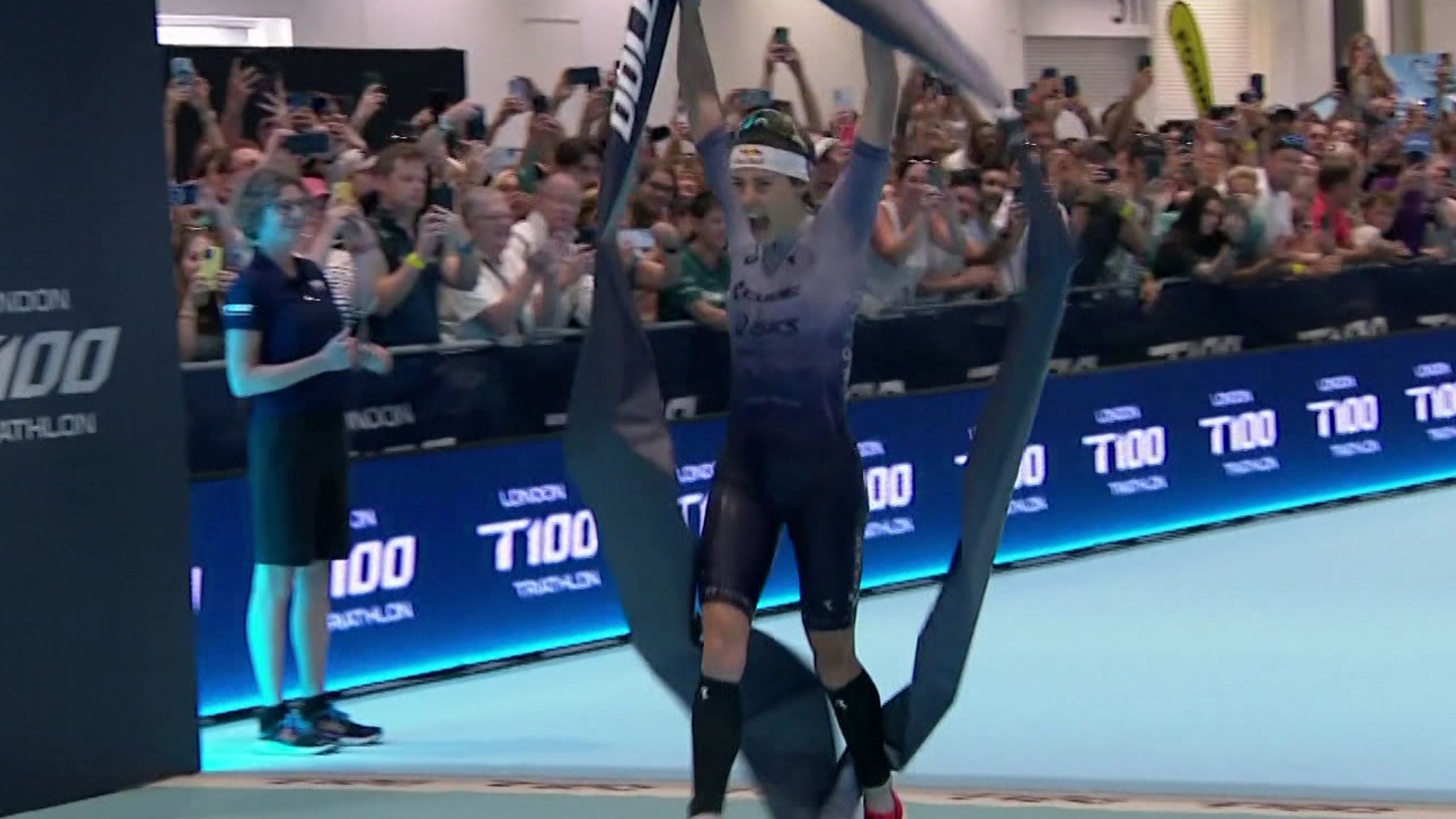 Triathlon T100 in London: Lucy Charles-Barclay gewinnt - Kate Waugh ...