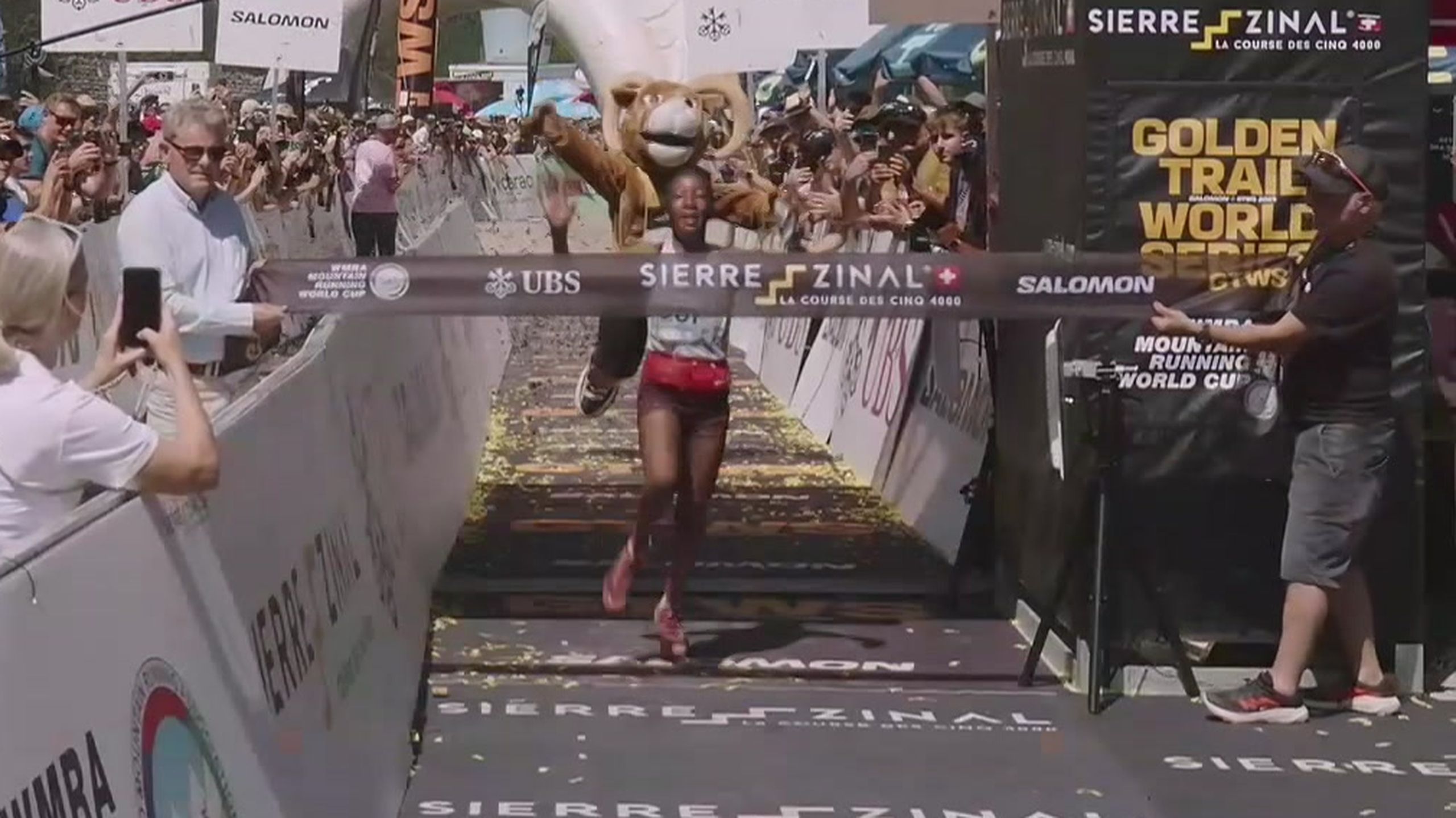 Golden Trail World Series: Joyline Chepngeno gewinnt in Sierre Zinal ...